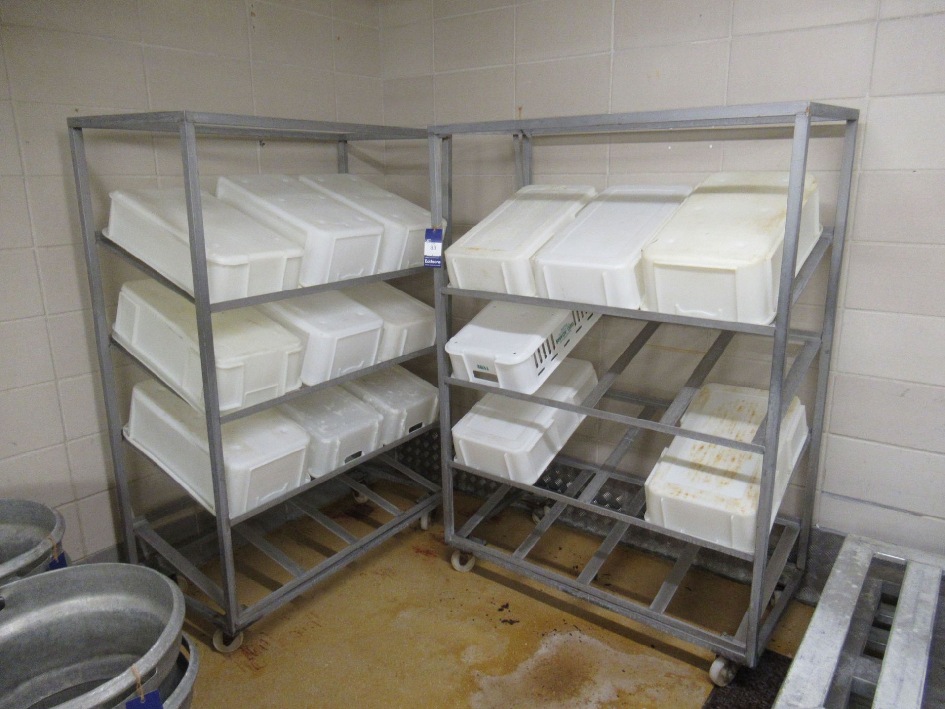 2x Stainless Steel 4-tier Slanted Portable Racks with A Quantity of ...