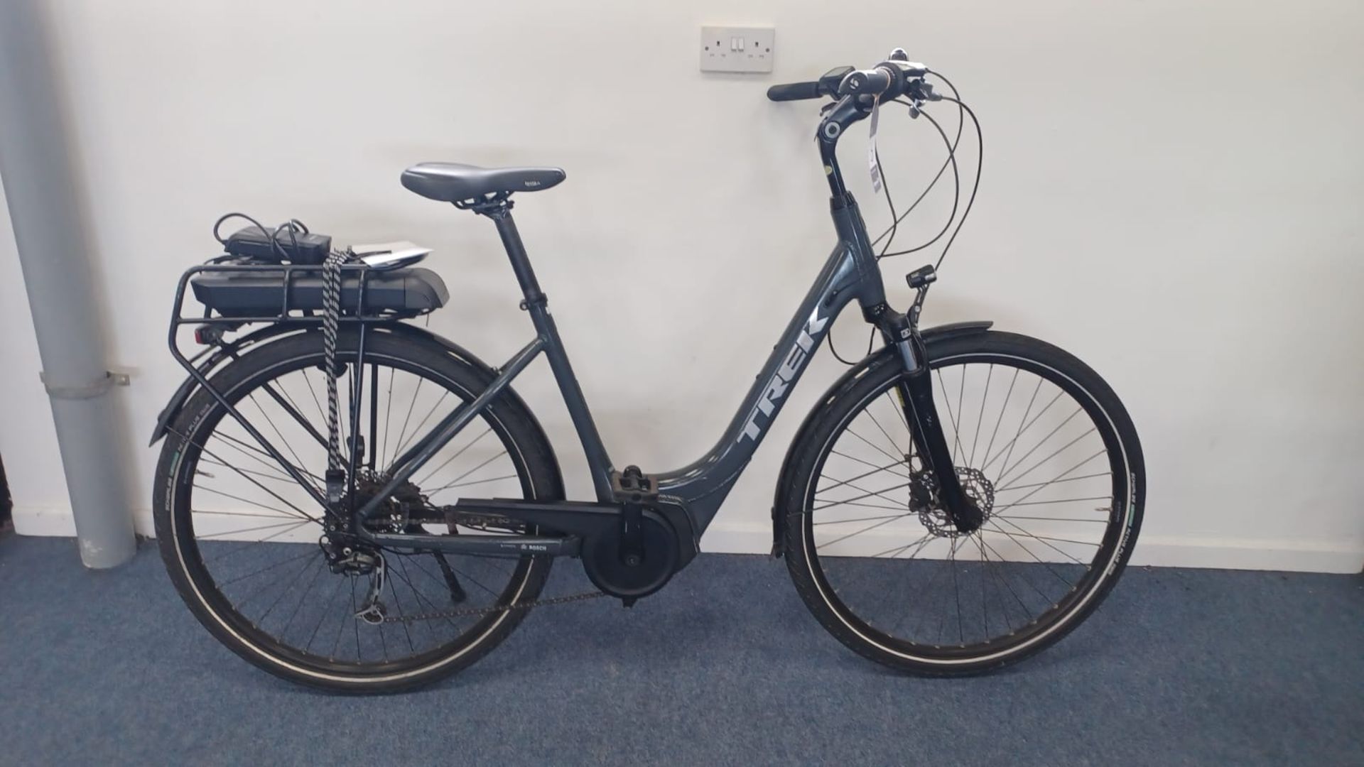 Trek Verve +1 Step-through with Bosch Motor 50Cm frame £800