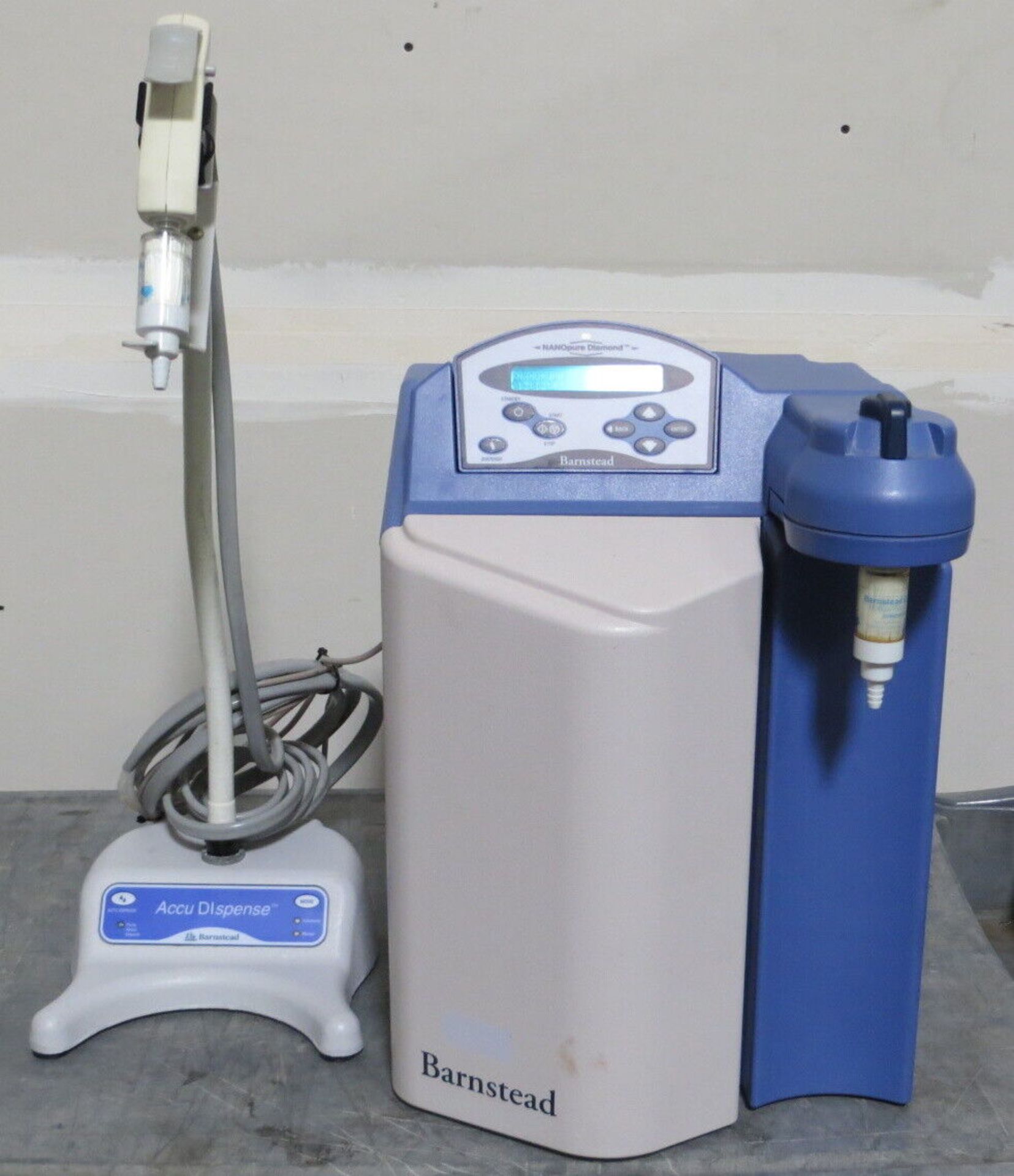 Barnstead NanoPure Diamond D11931 Water Purification w/ D13661 ...
