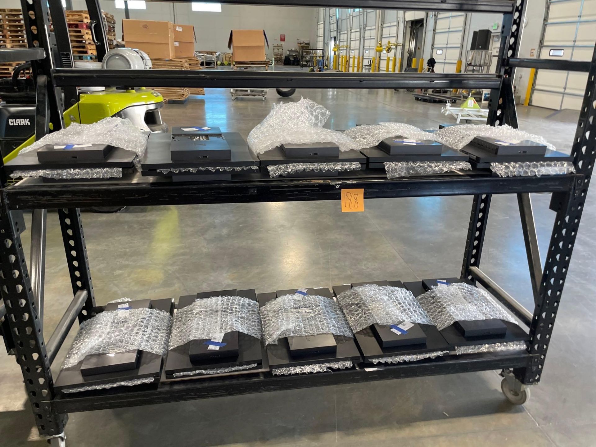 20 HP Z24 Monitors