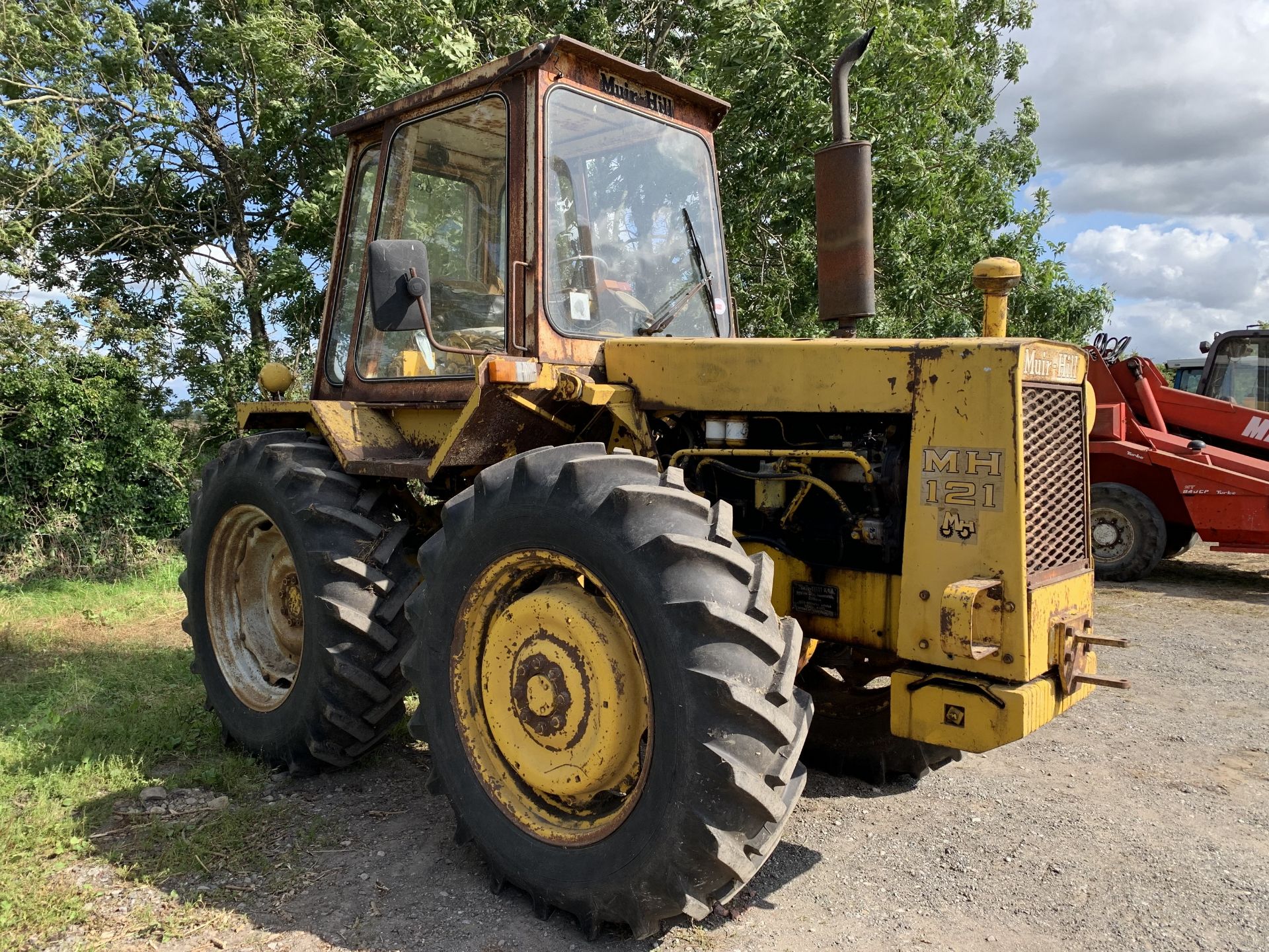 1975 Muir-Hill 121 tractor, ODN 698P, 7909 hours, with V5