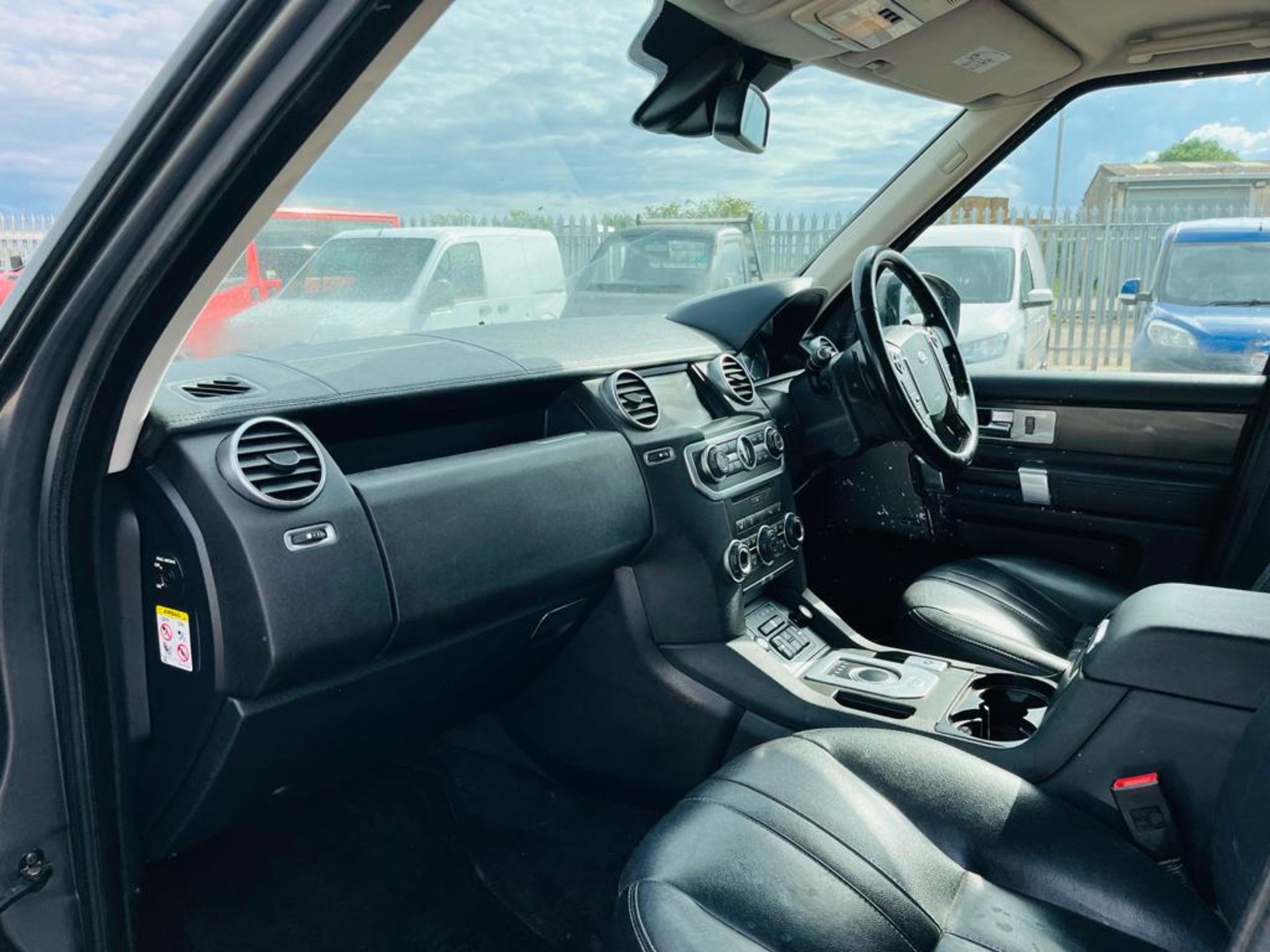 ** ON SALE ** Land Rover Discovery 4 XS 3.0 SDV6 CommandShift Auto ...