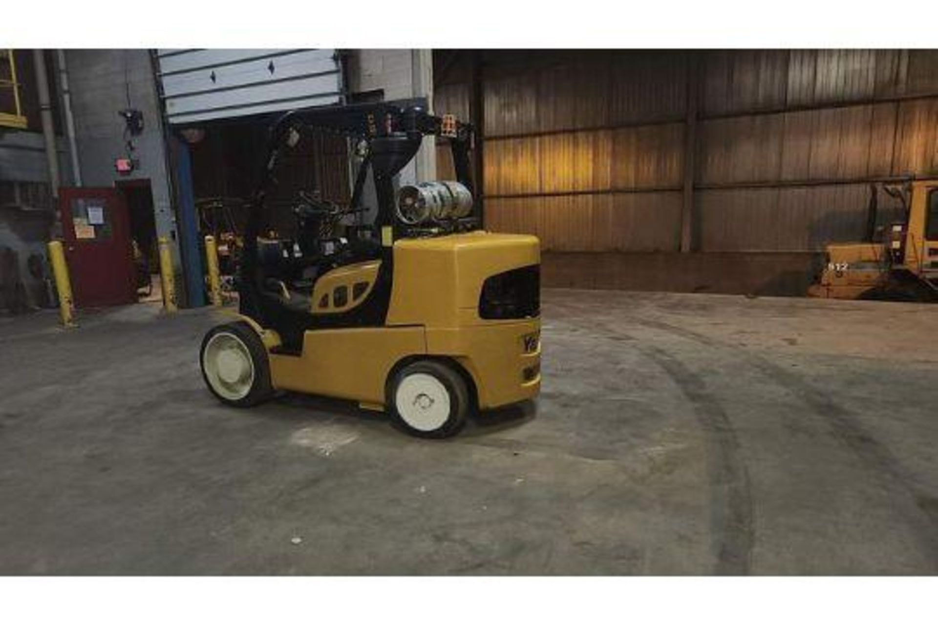 15,500 POUND YALE PAPER ROLL SPECIAL SHORT COUNTERWEIGHT FORKLIFT WITH ...
