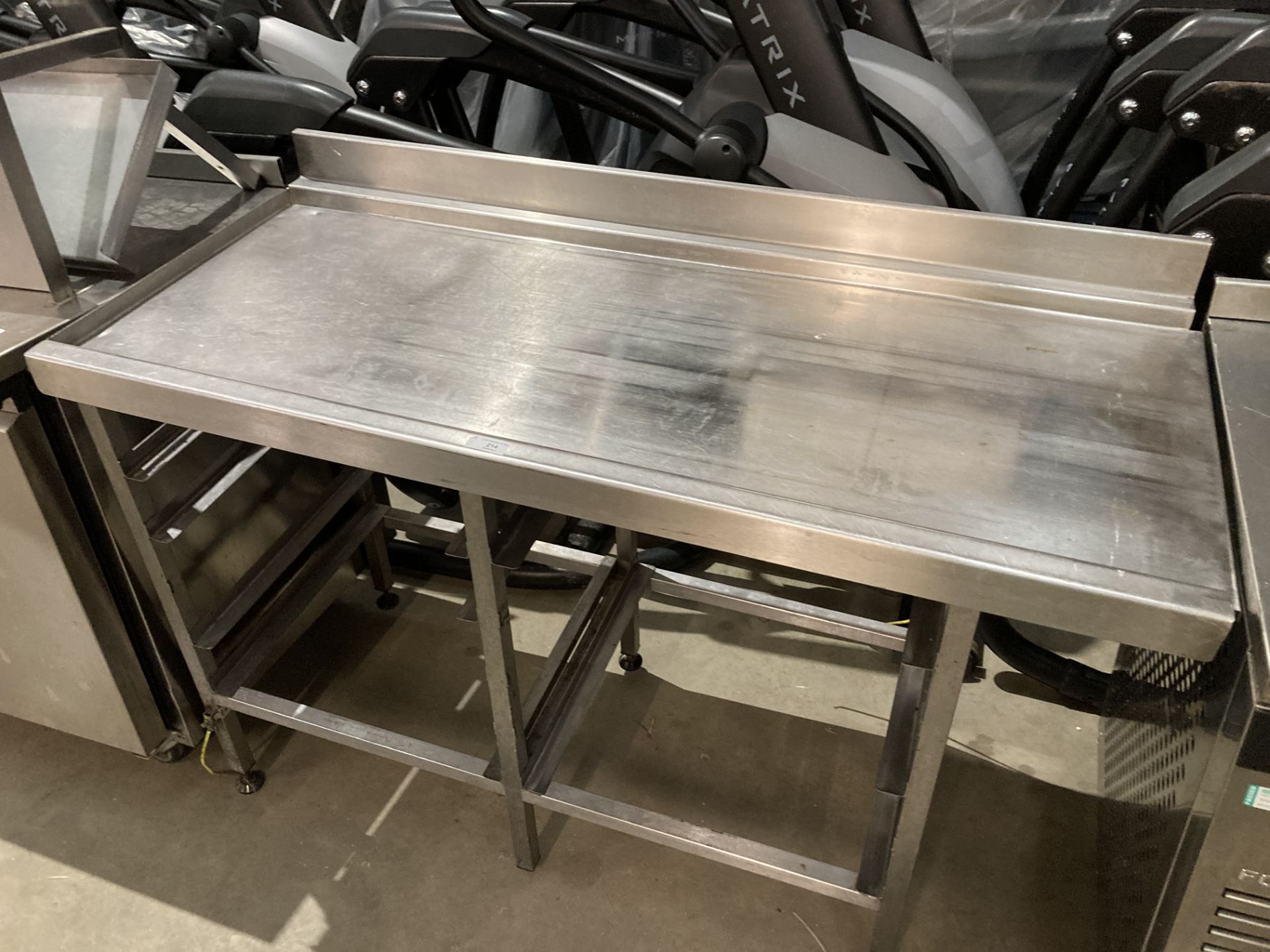 Stainless steel roll on/off table 135cm x 60cm (2 feet missing ...