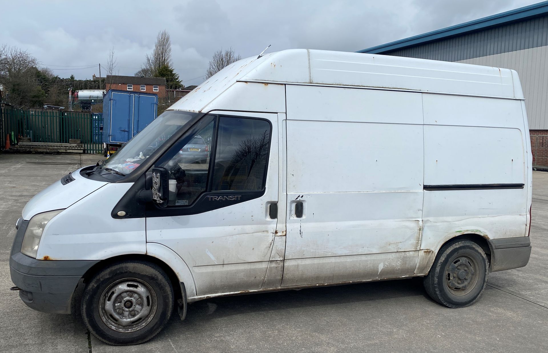 FORD TRANSIT 96 2.2 T300M FWD PANEL VAN - Diesel - White On the ...