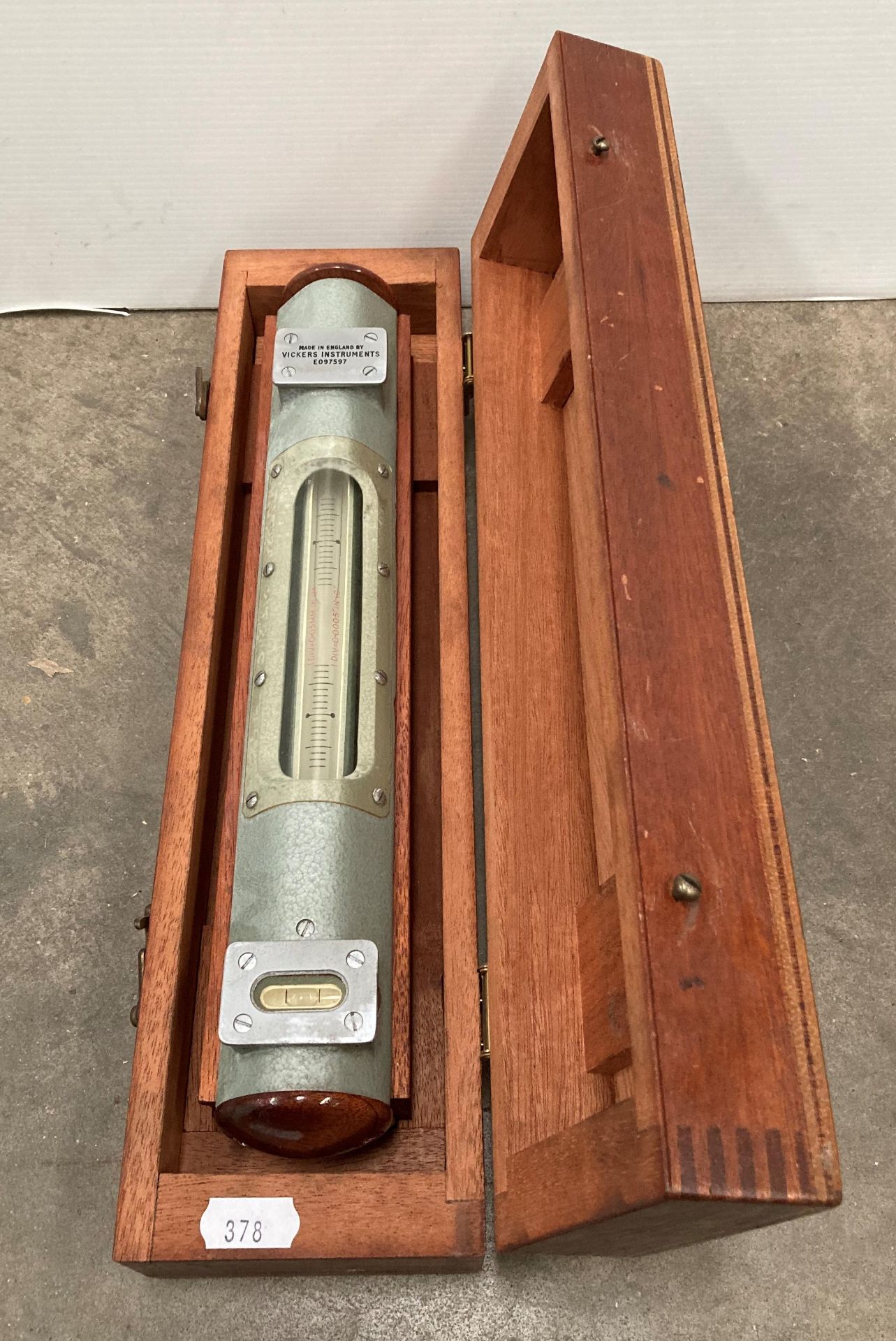 Vickers instruments E097597 engineer's level in wood case (saleroom ...