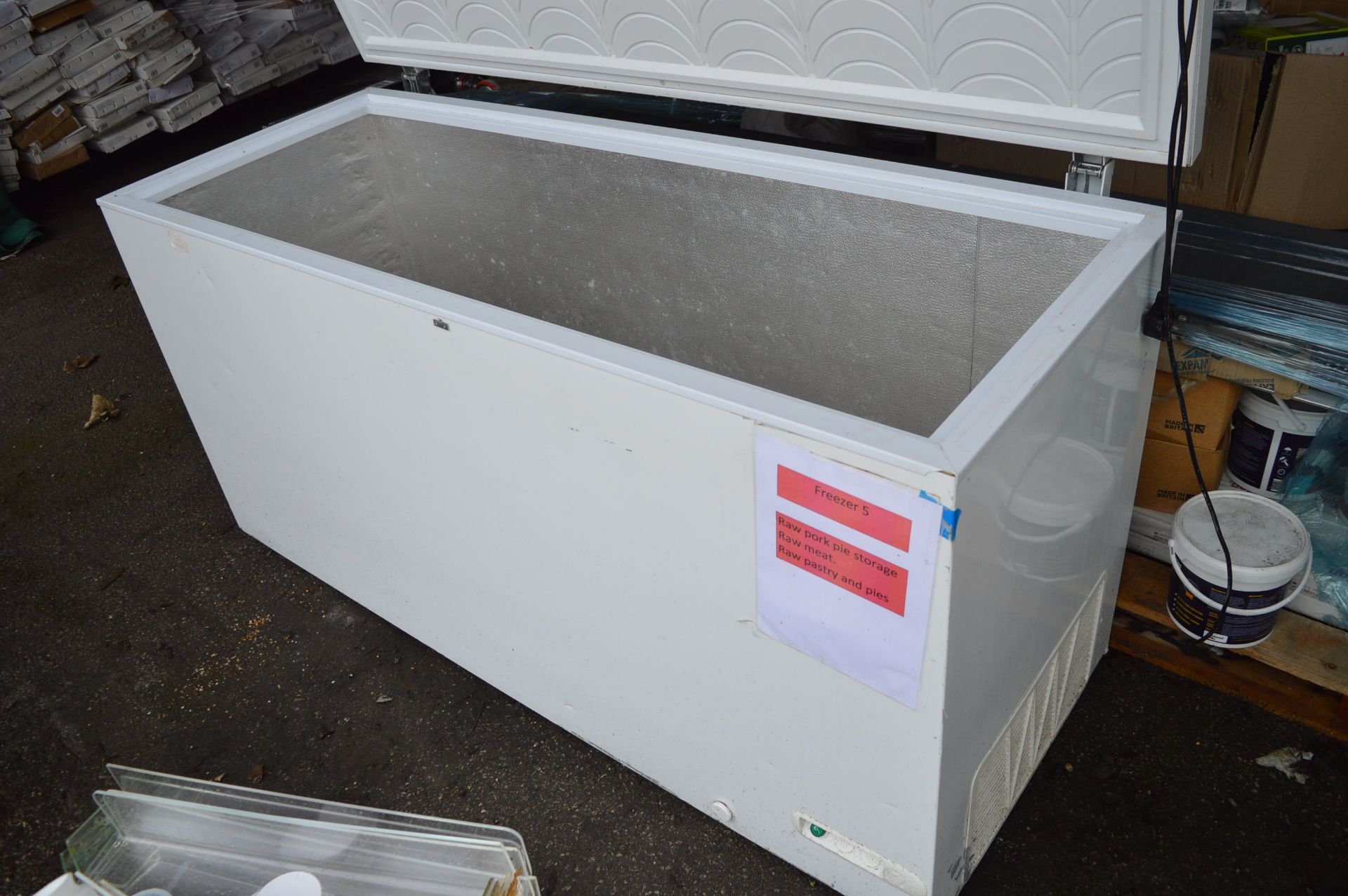 Chest Freezer Type EL61