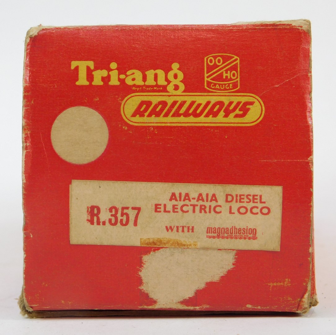 Tri-ang and Hornby OO gauge locomotives, comprising R357 BR A1A diesel ...