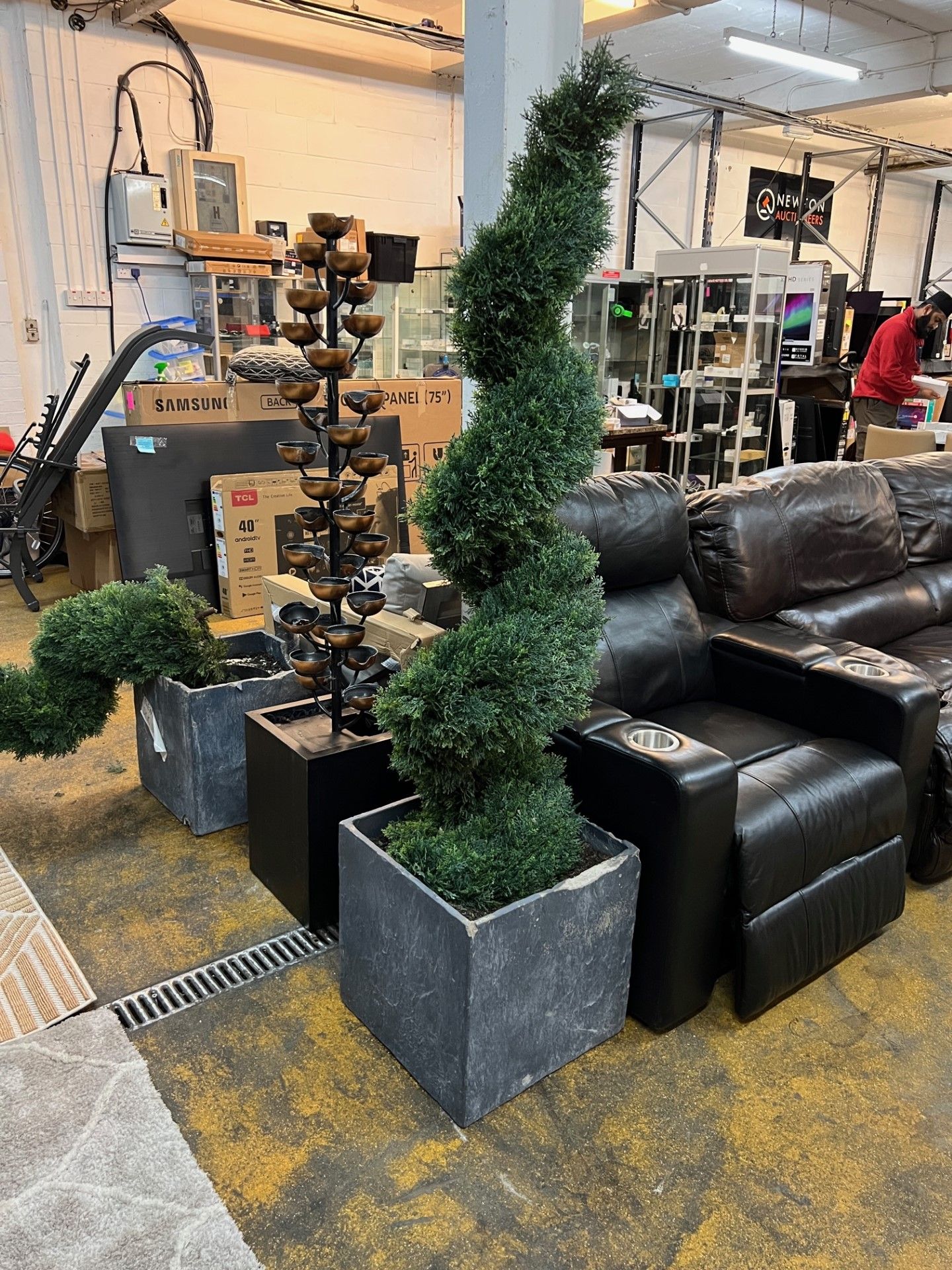 { Option of lots: 429, 430 } 1 TREELOCATE CEDAR REALISTIC ARTIFICIAL ...