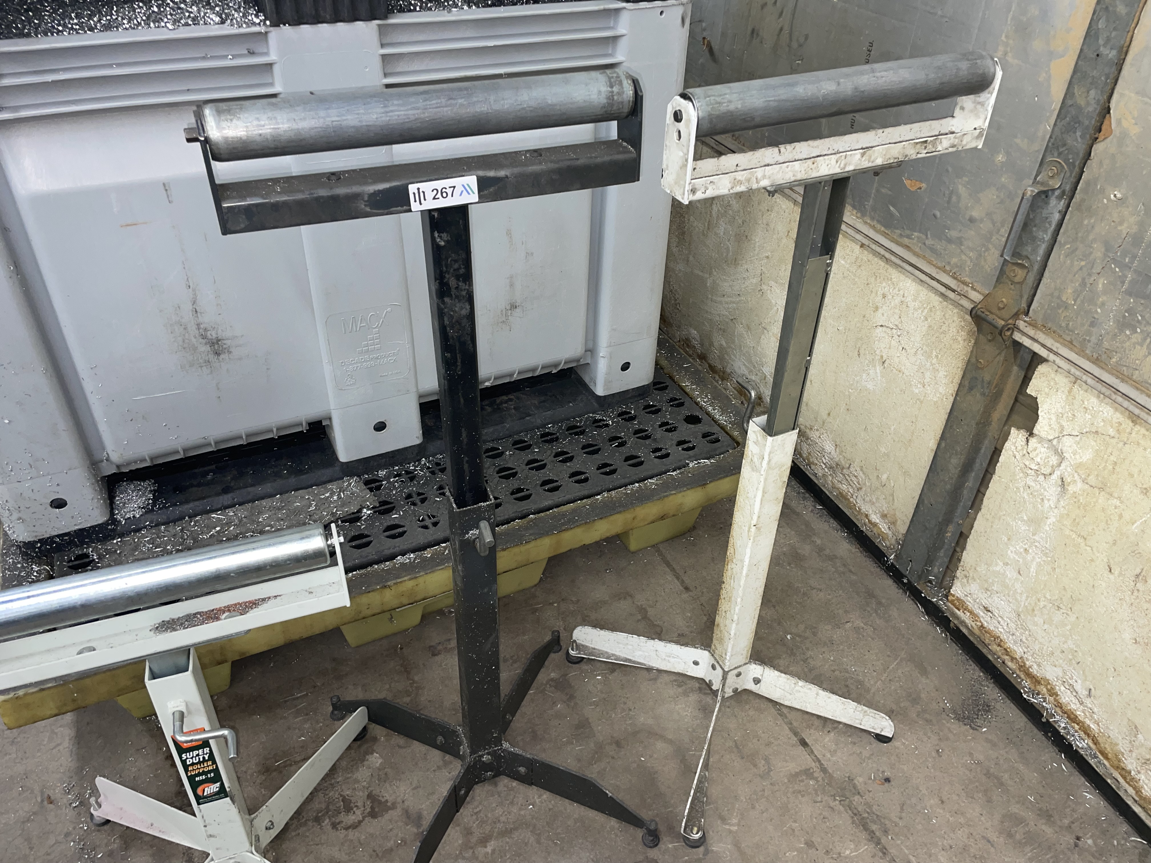 Lot with (3) Roller Supports