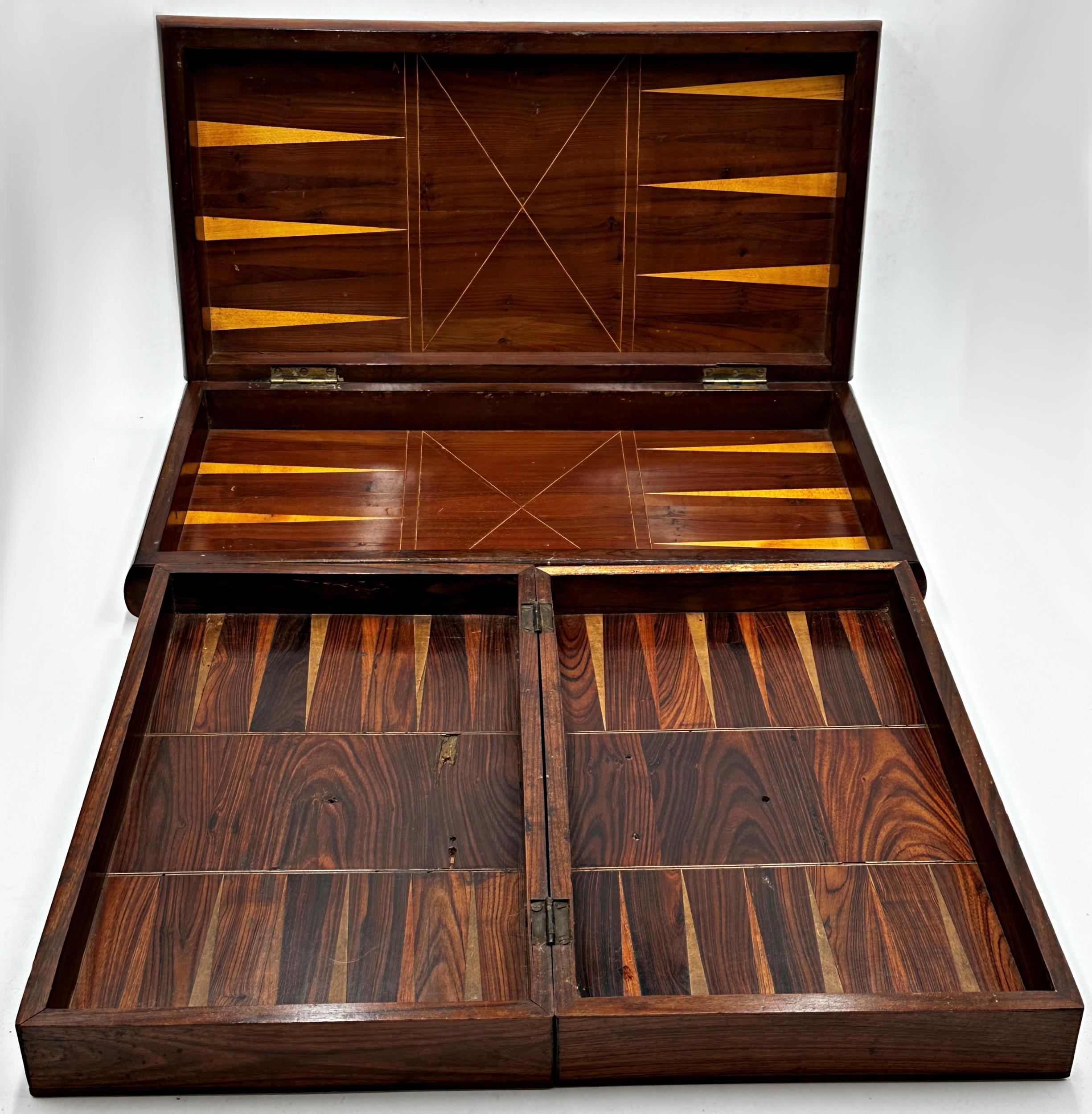Good laburnum folding games board, with boxwood inlay, 52 x52cm with a ...