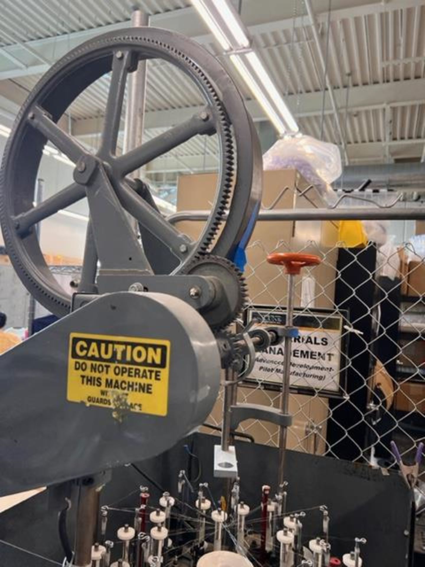 New England 24 Spool Vertical Braider
