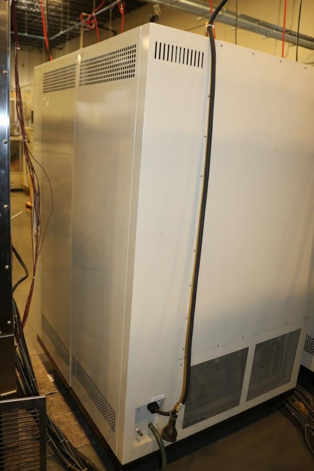 Advantec Model PG227 Compact Temperature Cycling Chamber