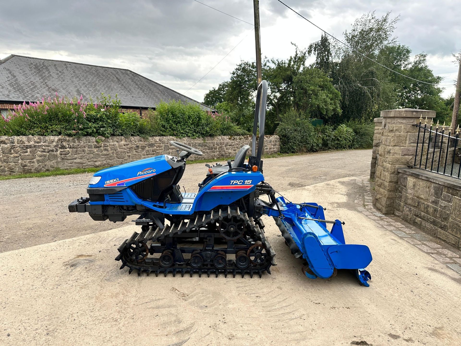 DS - ISEKI PICCORO TPC15 CRAWLER TRACKED TRACTOR WITH ISEKI APR14 ...