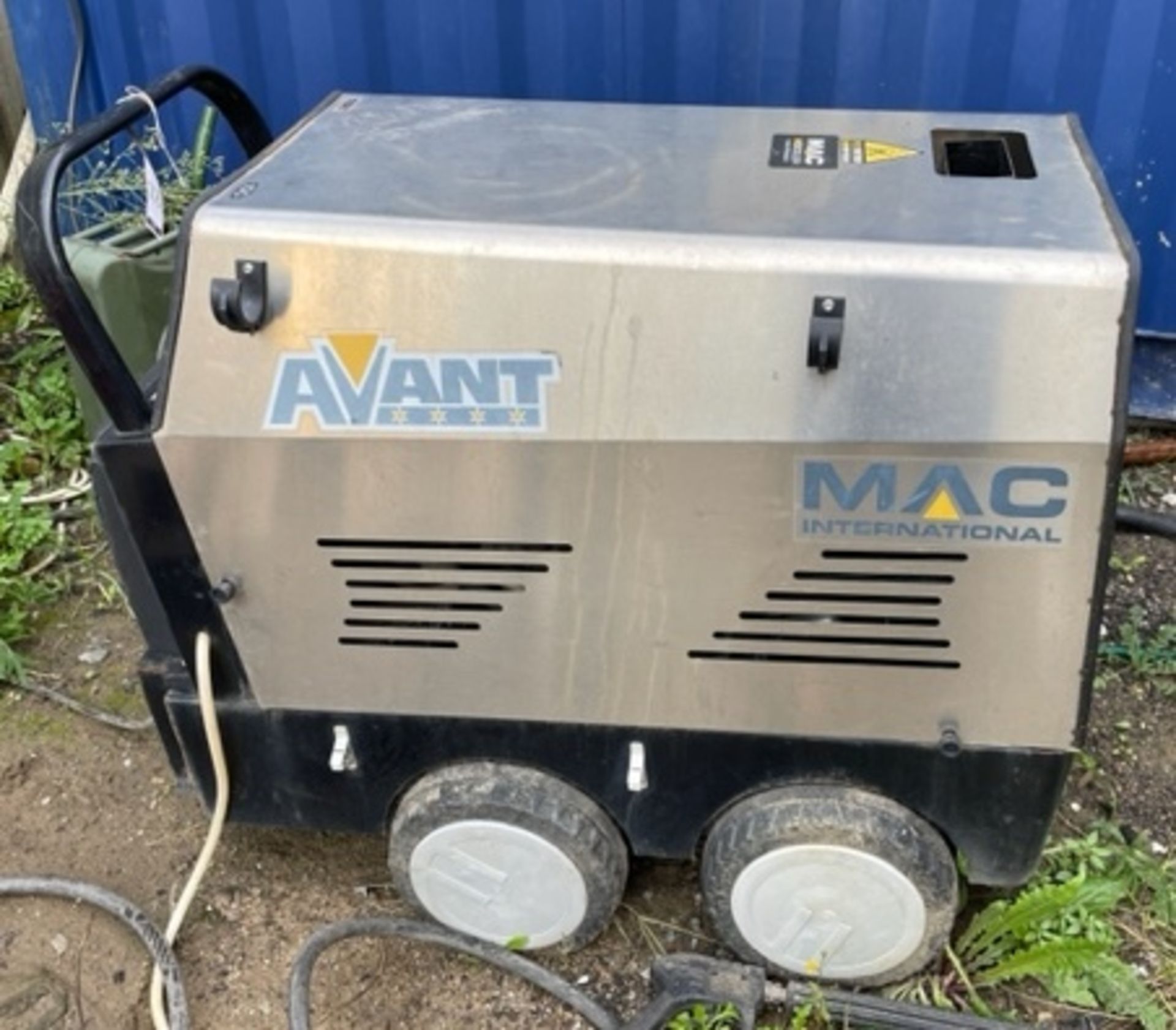 MAC Avant Pressure Washer (for Repair) (Location Rochester. Please ...