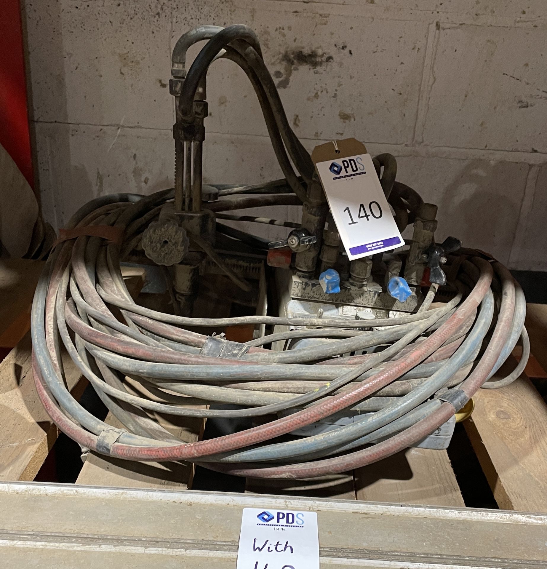 Imp 110v Plasma Cutter with Guide Rails (Location Rochester. Please ...