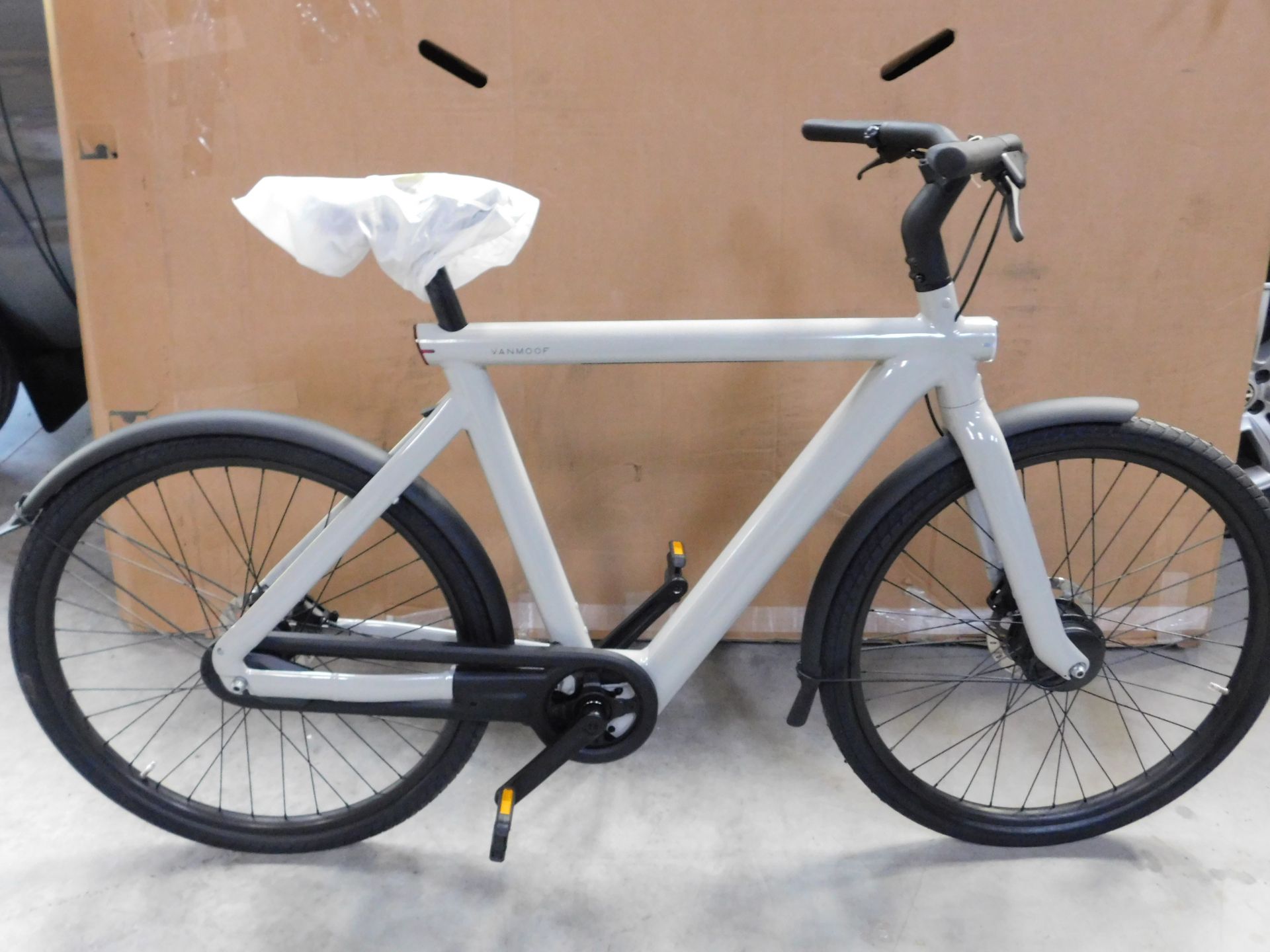 VanMoof S5 Grey Electric Bike, Frame Number SVTCBF00007OA (For Spares ...