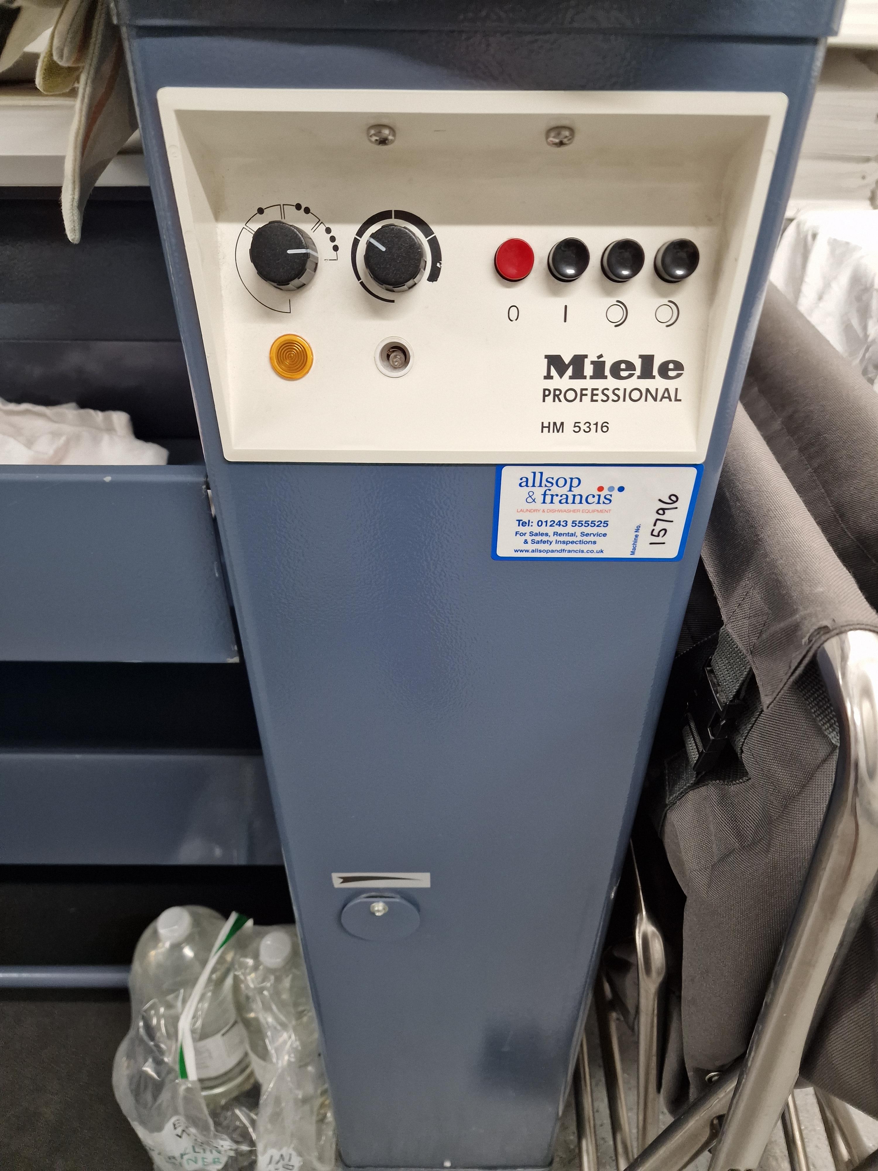 Miele HM 5316 commercial rotary iron Roller length 1650mm Roller Ã ...
