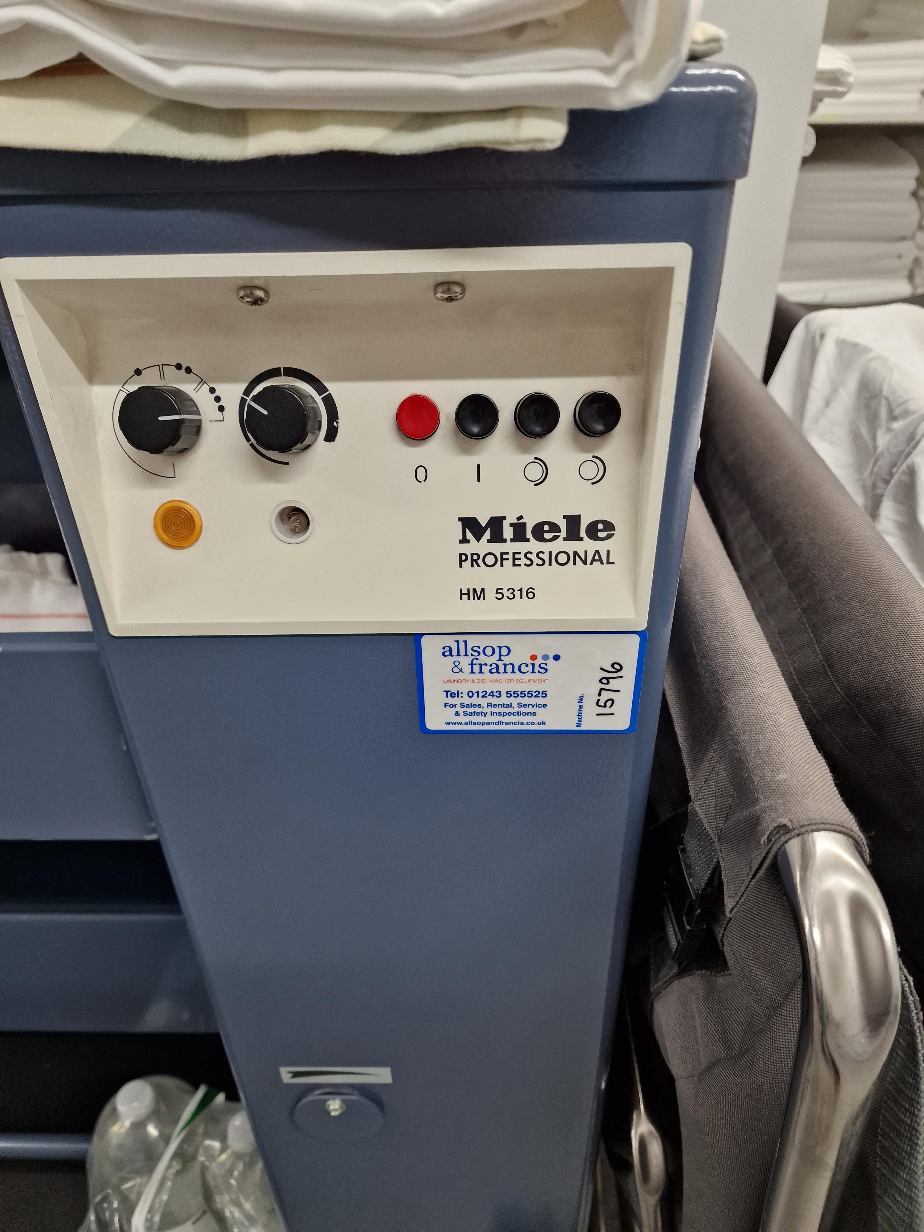 Miele HM 5316 commercial rotary iron Roller length 1650mm Roller Ã ...
