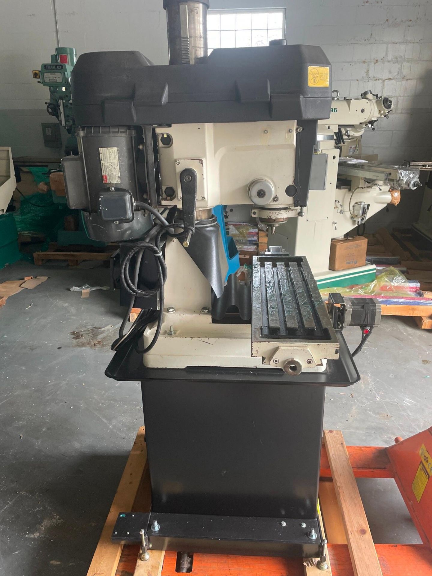 MODEL: RF-31 SERIAL NO: 430408 DATE: 02/2004 MACHINE WEIGHT: 270KGS All ...