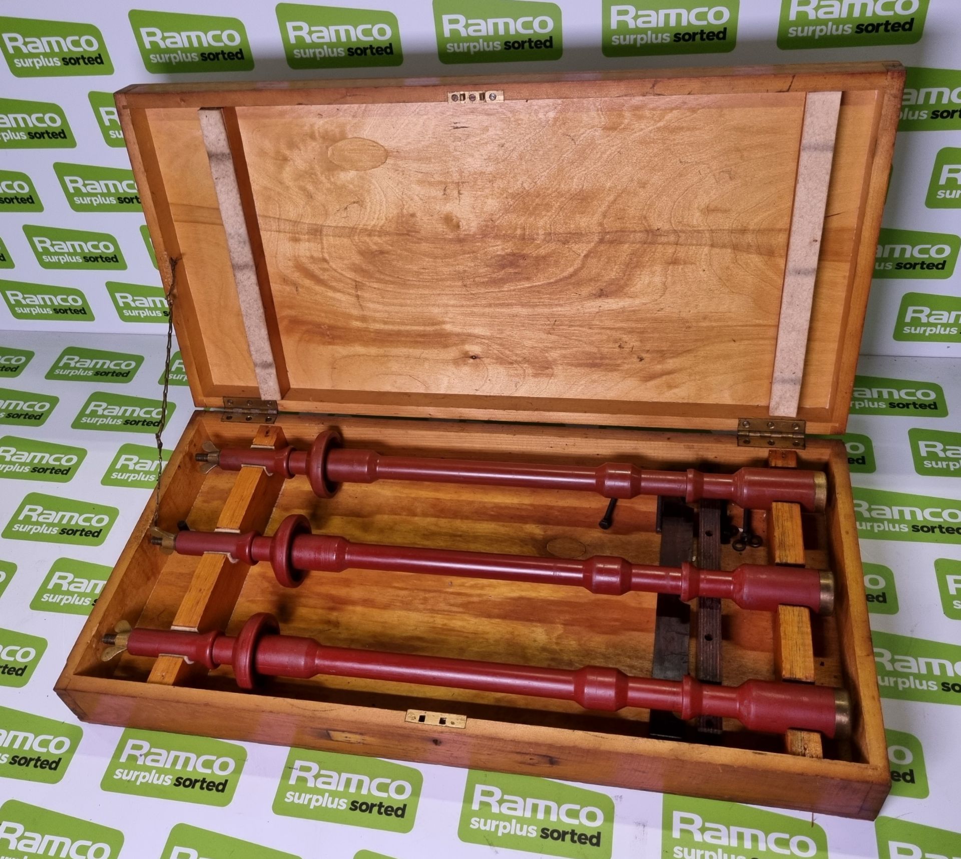 B.E.E. Co Ltd test plugs for Type L oil switch - plug length: 65cm