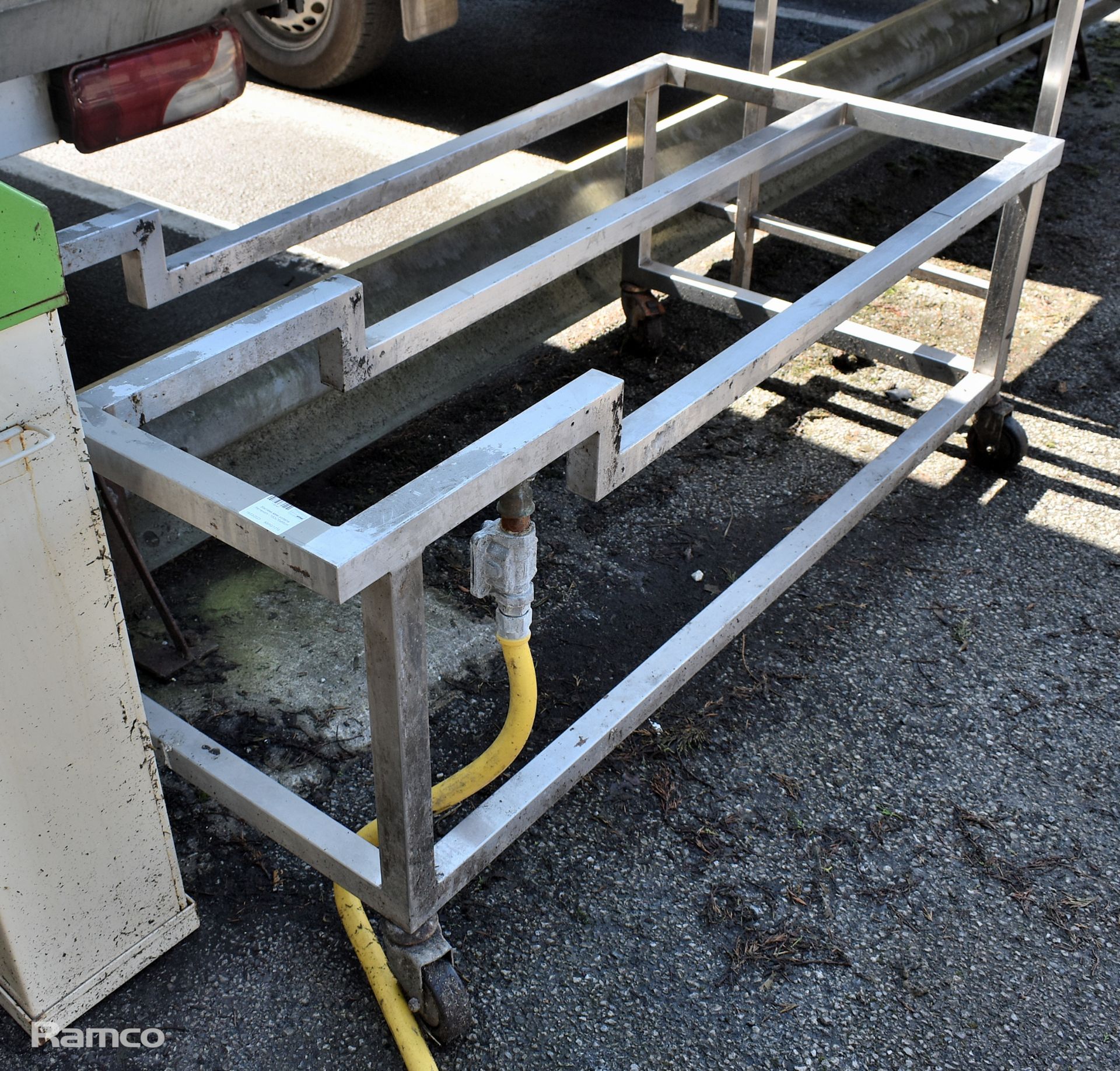 Stainless steel portable framework - 160 x 76 x 66cm
