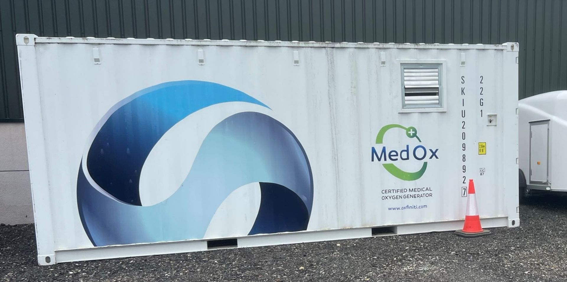 MedOx mobile containerised medical oxygen generator. Oxygen purity – 95 ...