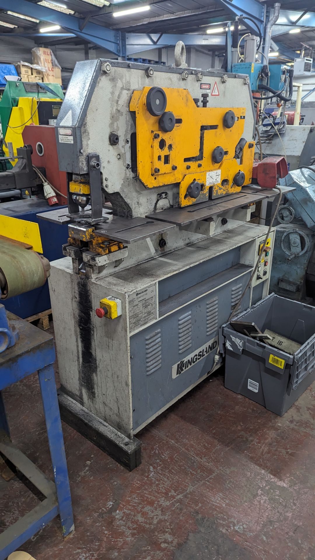 Kingsland Compact 60 hydraulic metalworker for punching, shearing ...