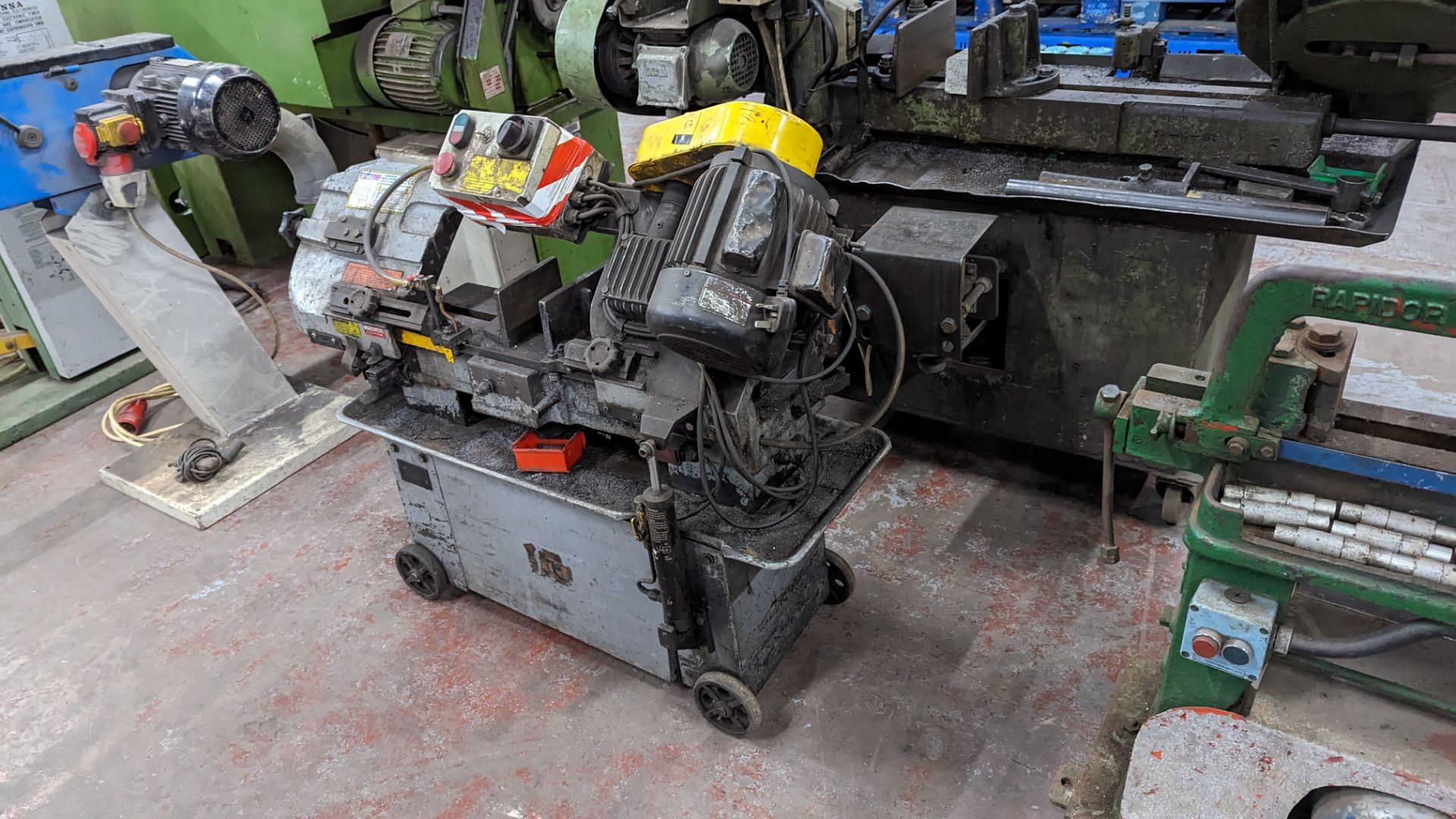 Sealey 7" horizontal mobile metal cutting band saw, model SM35CE Lots 1 ...
