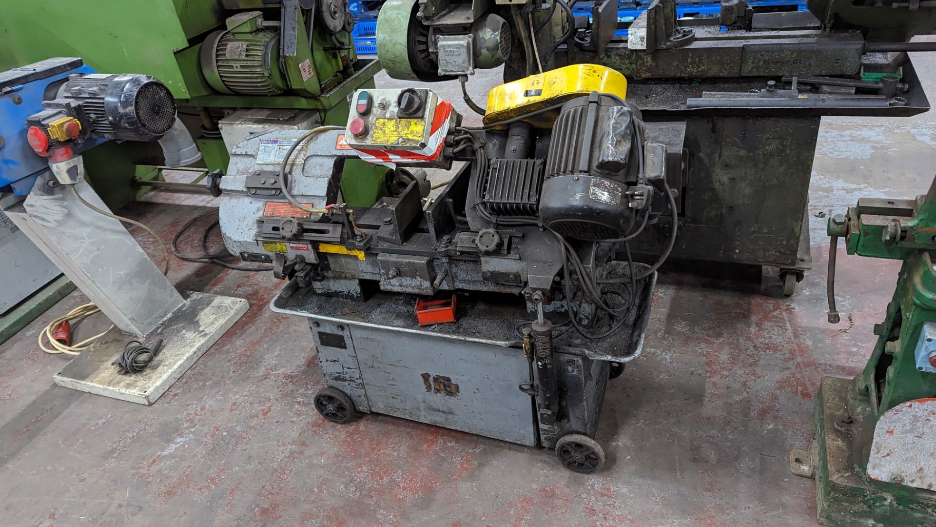 Sealey 7" horizontal mobile metal cutting band saw, model SM35CE Lots 1 ...