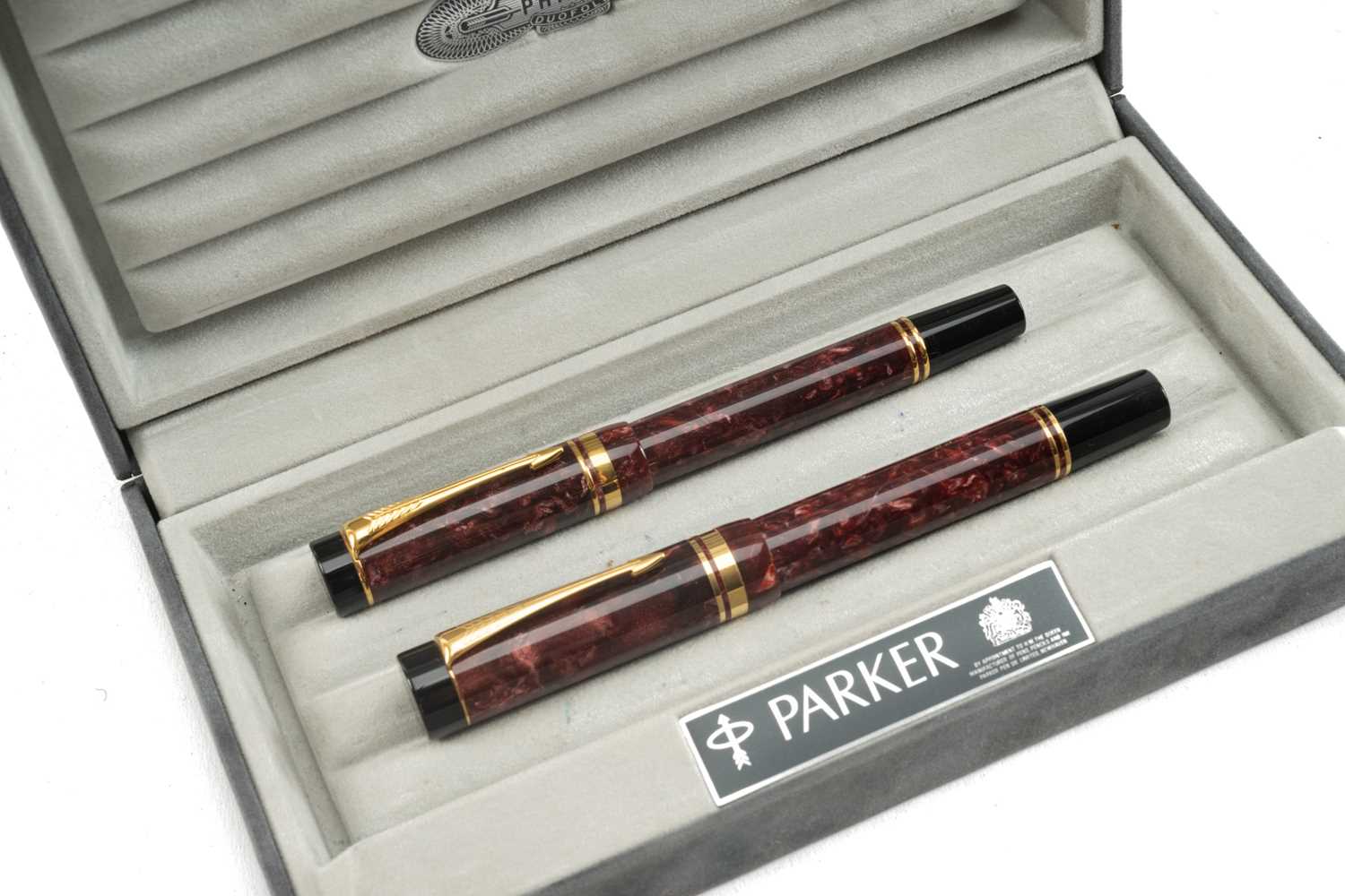 PARKER PEN SET, comprising pair marbled burgundy Parker Duofold ...