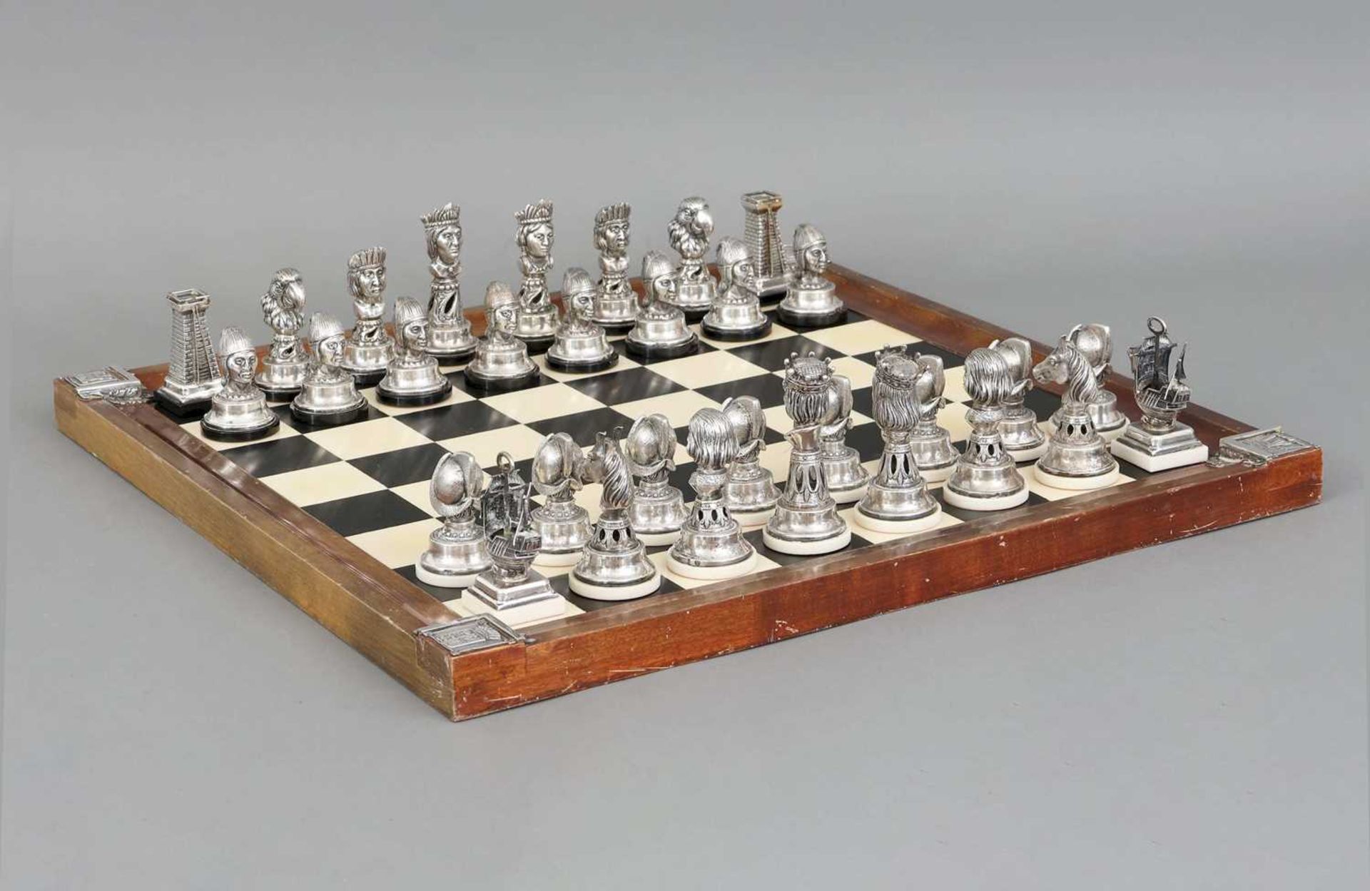 Schachspiel mit Silber Figuren Spanien, 20. Jahrhundert, Silber-Figuren ...