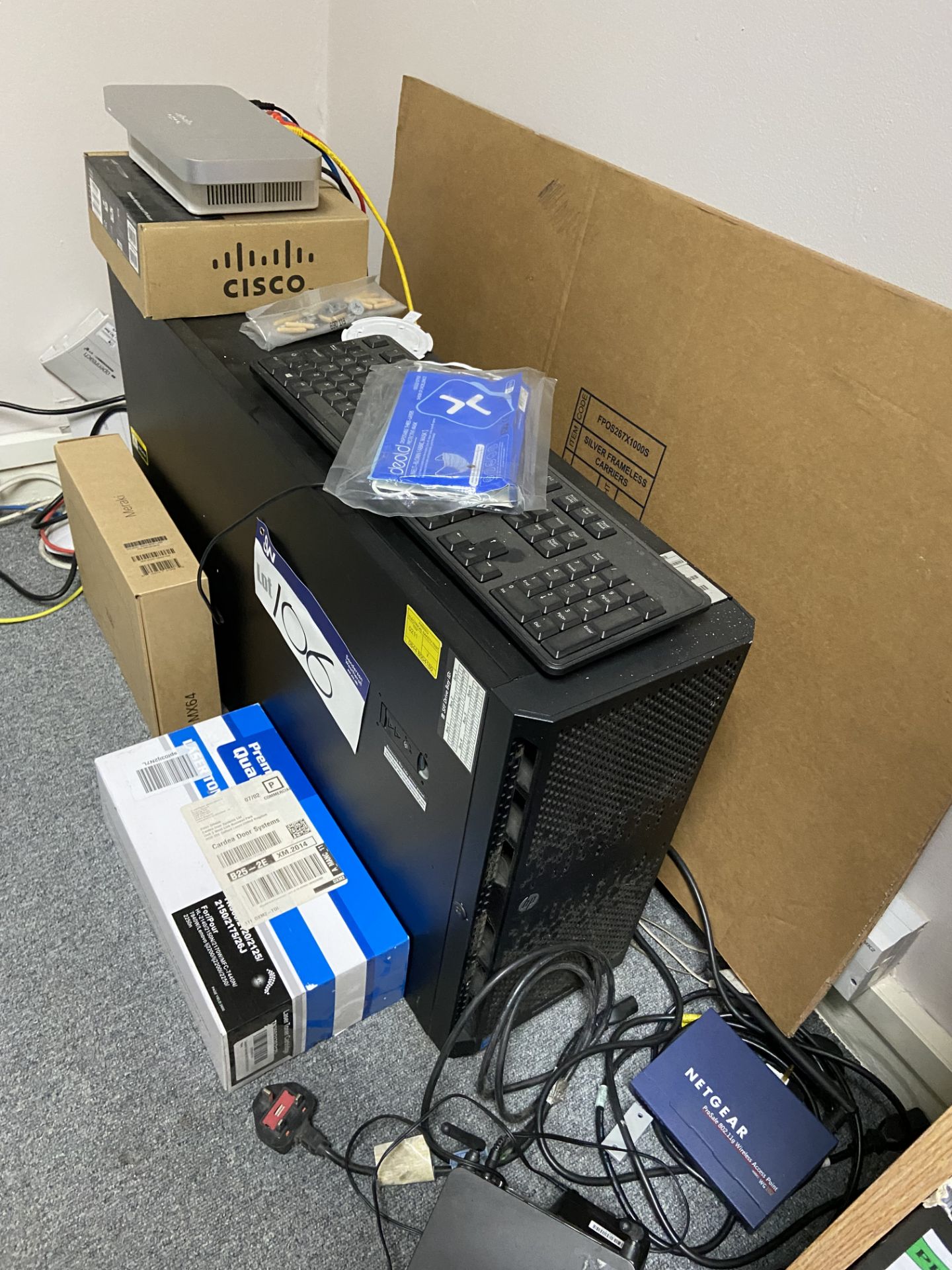 HP Proliance ML350 gen. 9 Intel Xeon Server Tower (hard disks removed ...