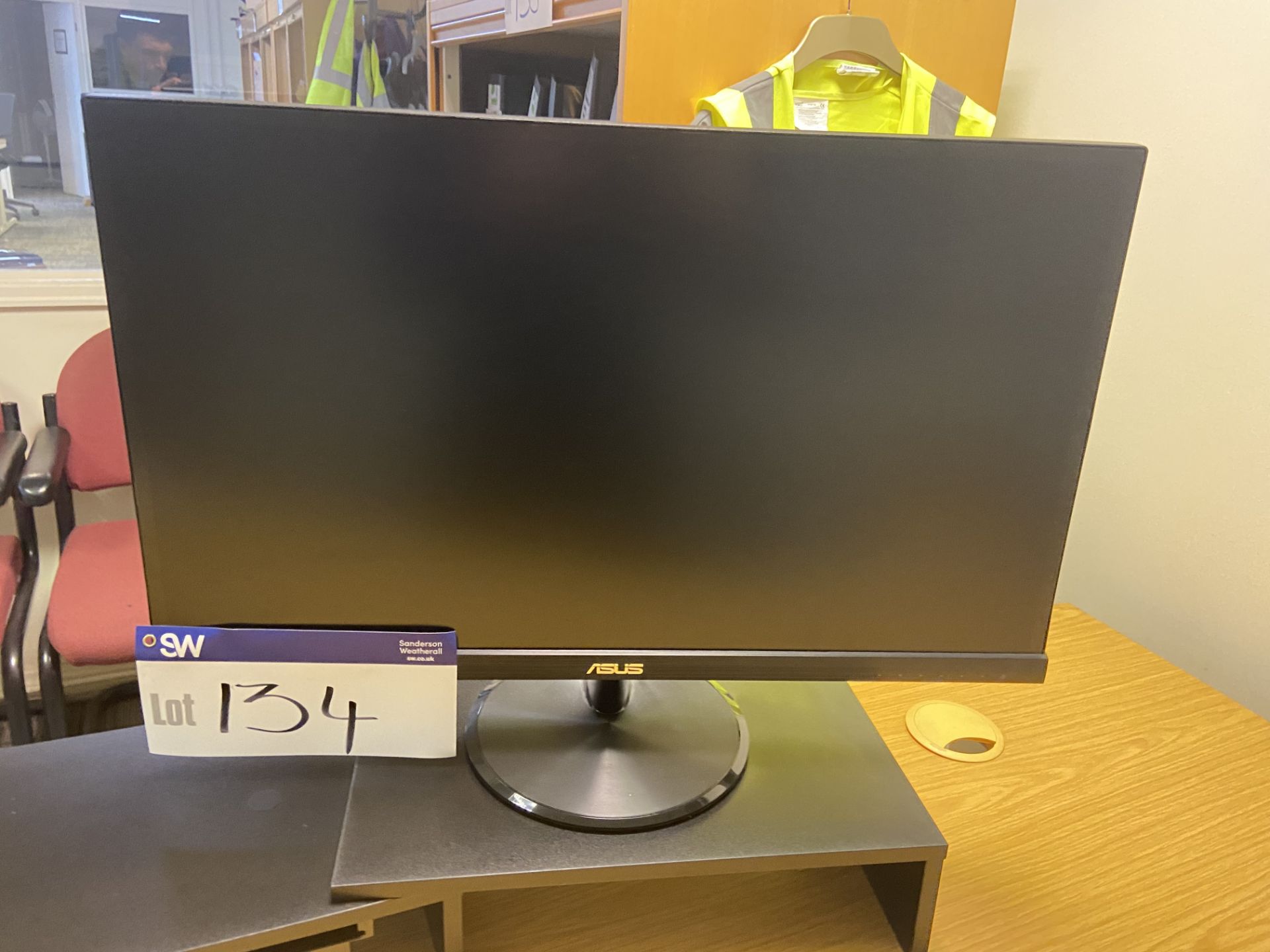 Asus Flat Screen Monitor, with monitor standPlease read the following ...
