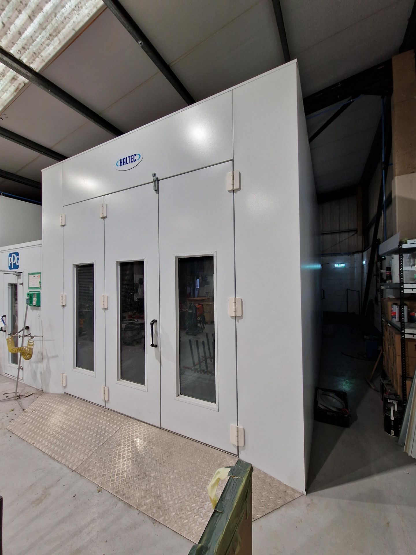 HALTEC Airstream Gas Fired Spray Booth, Approx. Dimensions 4.1m x 7m x ...