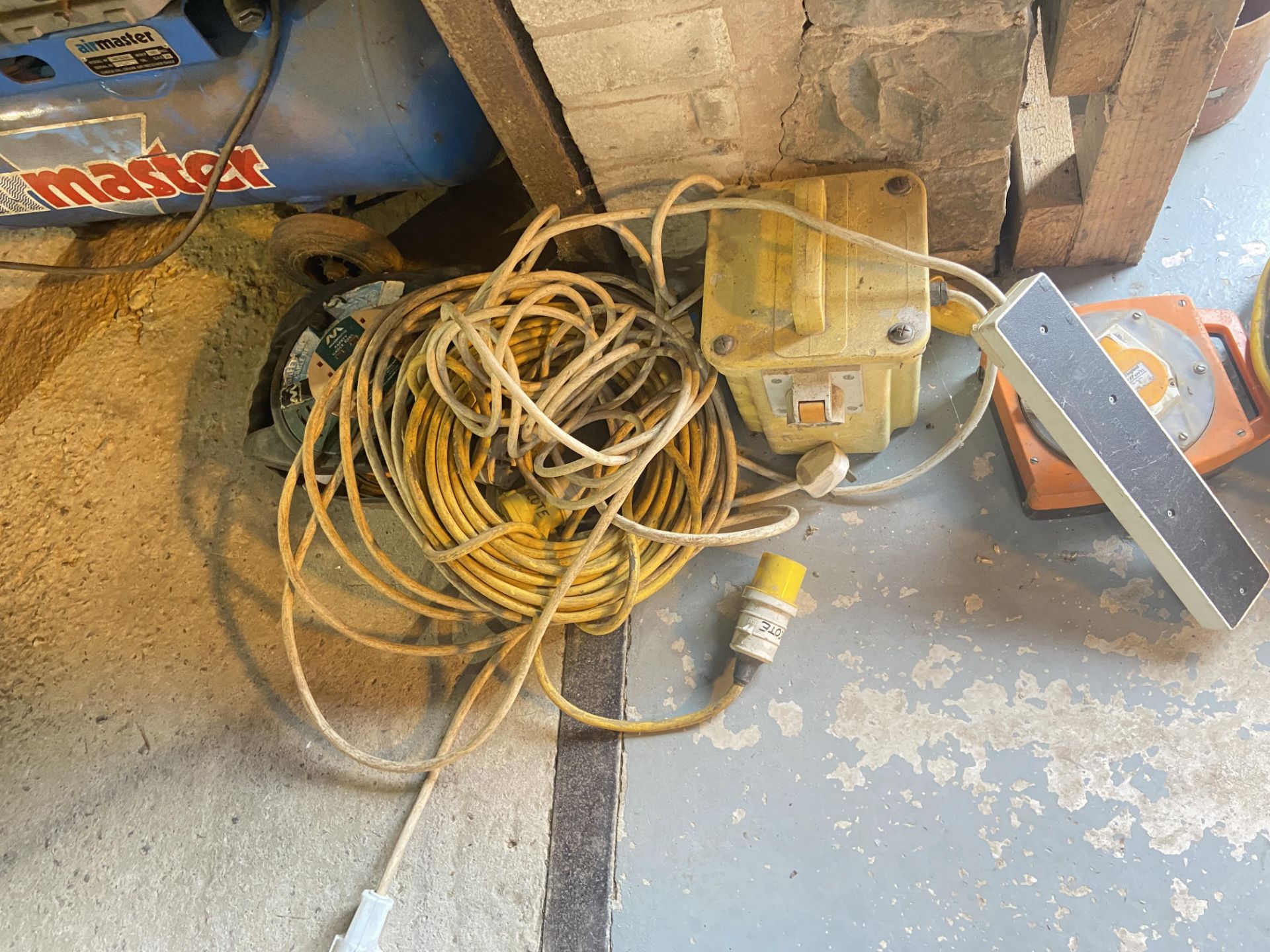 Plastic Cased Low Voltage Transformer, with splitter and two extensions ...