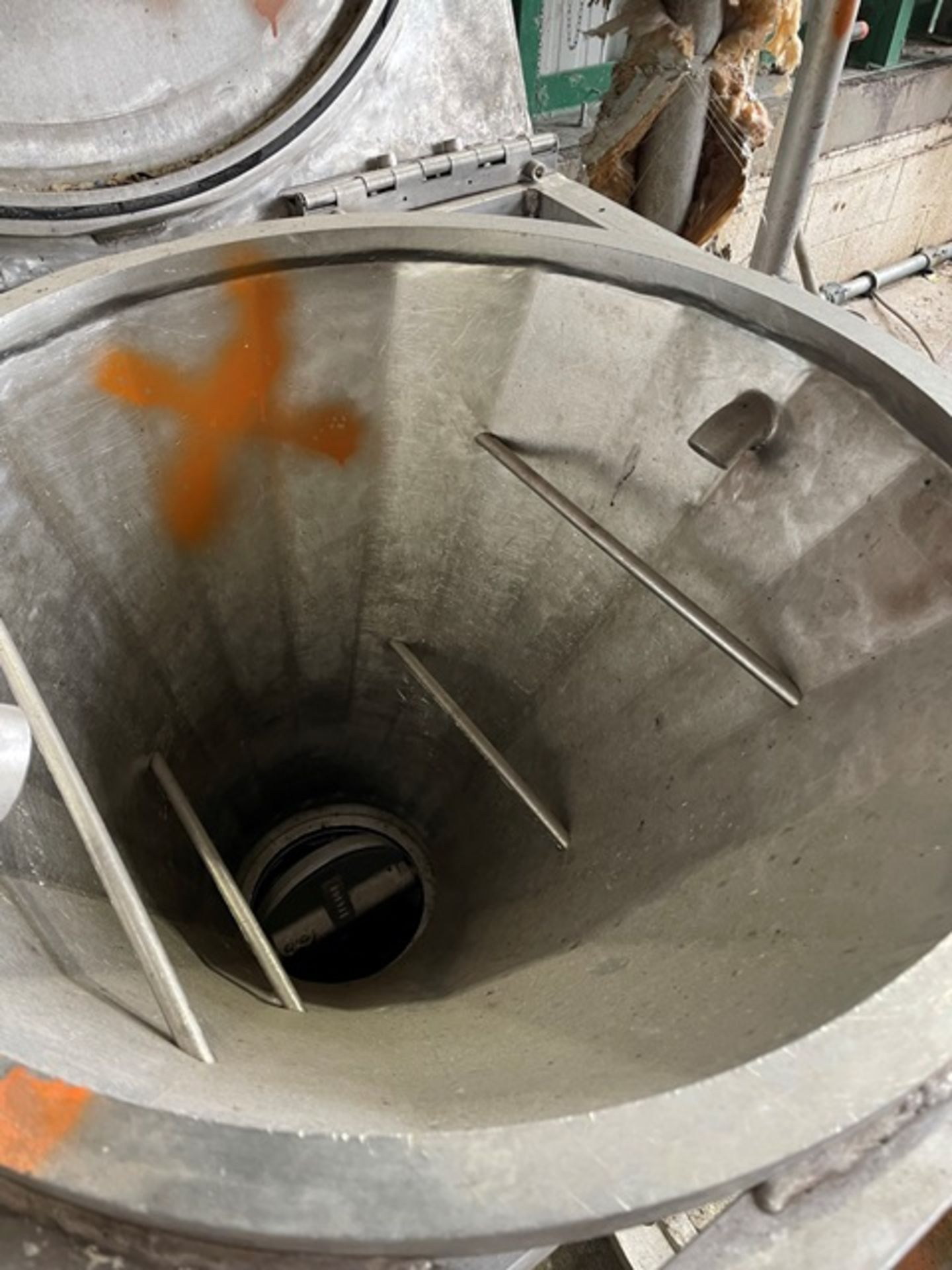 Stainless Steel Buffer Tank w/Funnel Type Hopper, Includes Lightnin ...