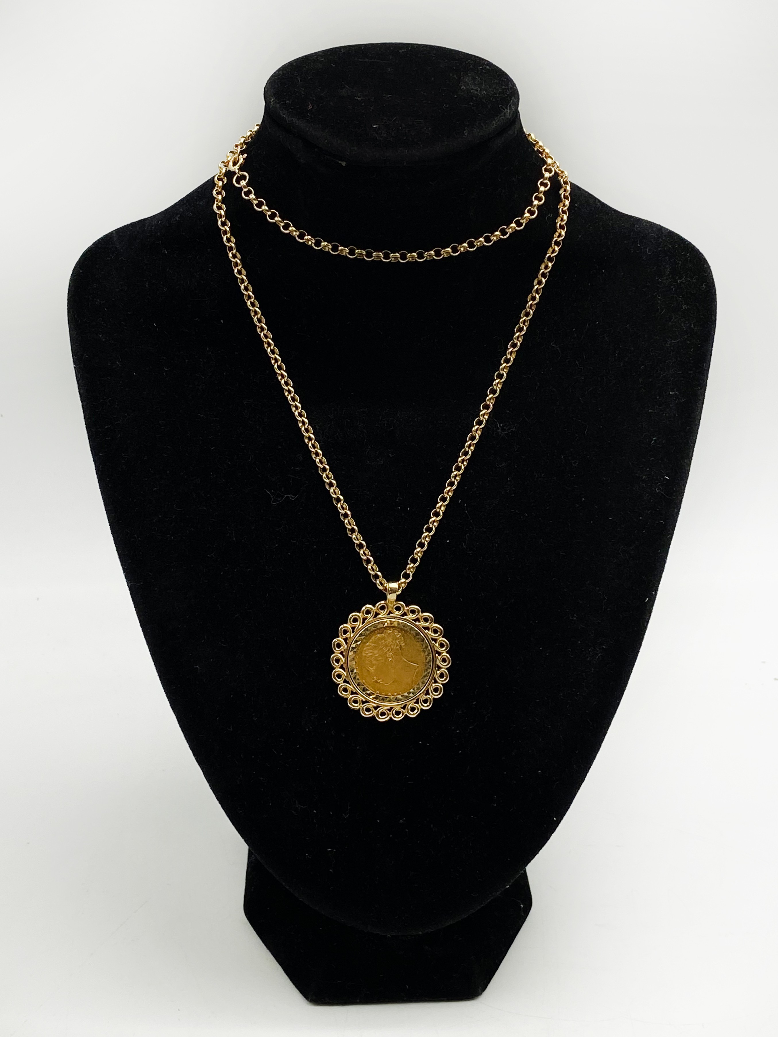 1883 FULL SOVEREIGN PENDANT & CHAIN