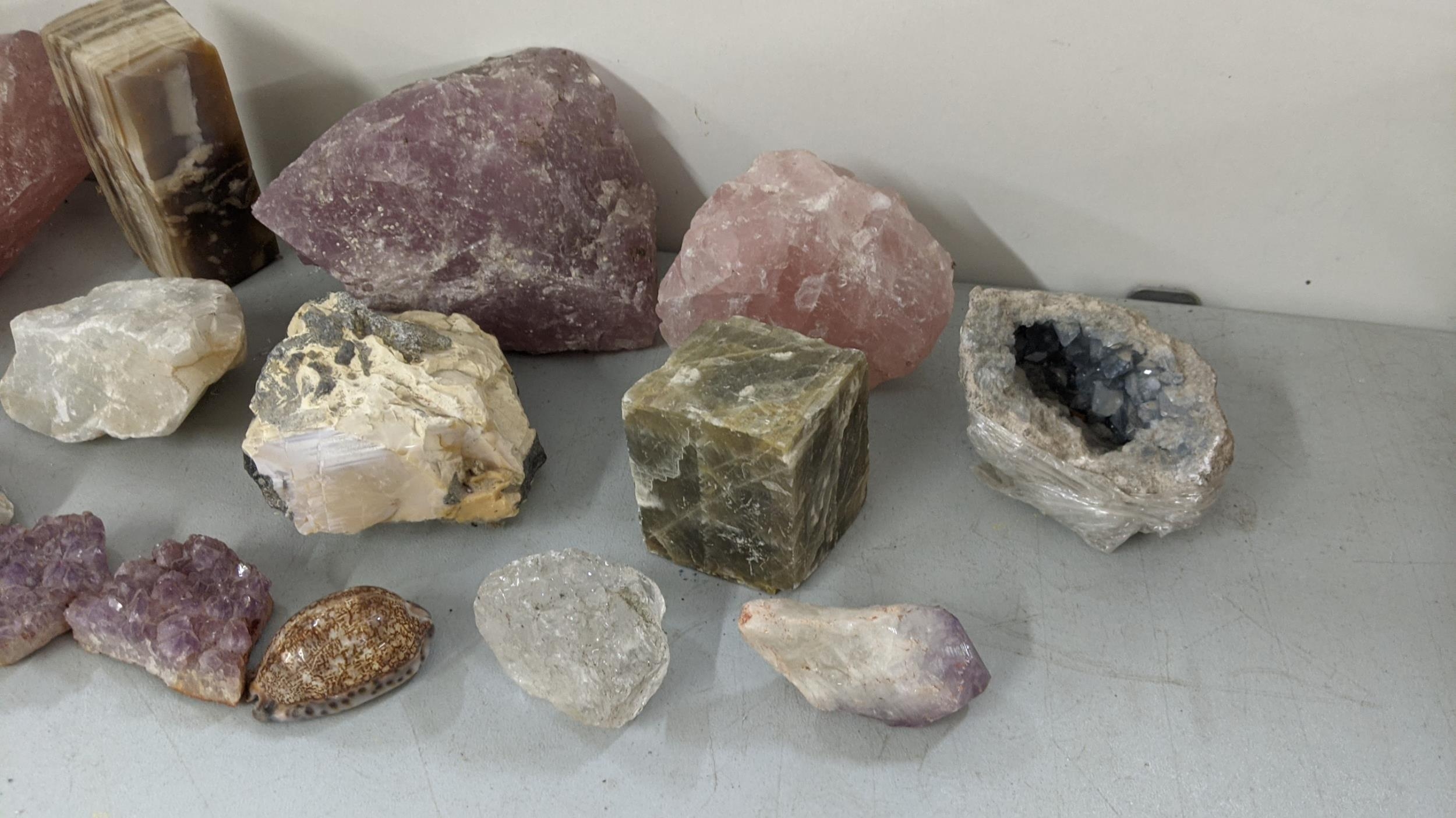 A selection of semi-precious rock crystals to include amethysts, onyx ...