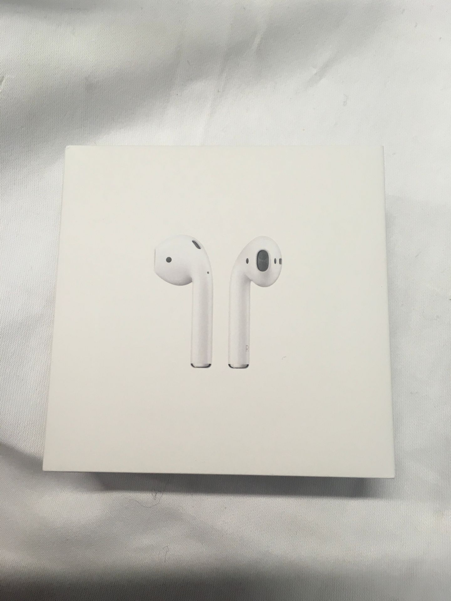 Apple Airpods in box T/w AirPod accessories and box (7,6)