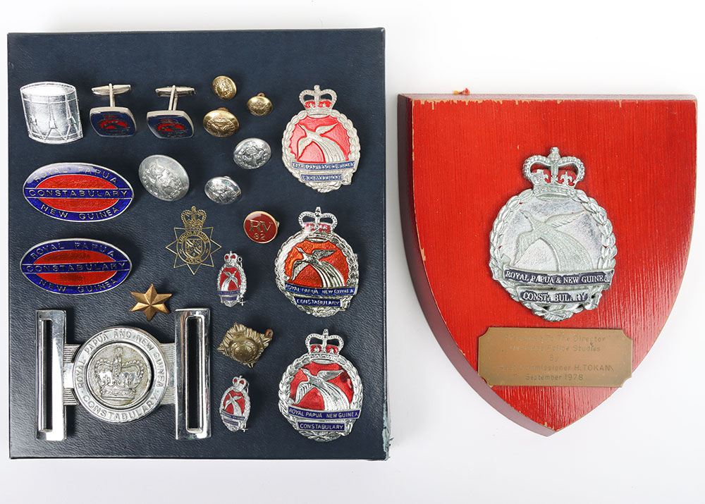 Royal Papua & New Guinea Constabulary Badges. Plaque with badge to ...