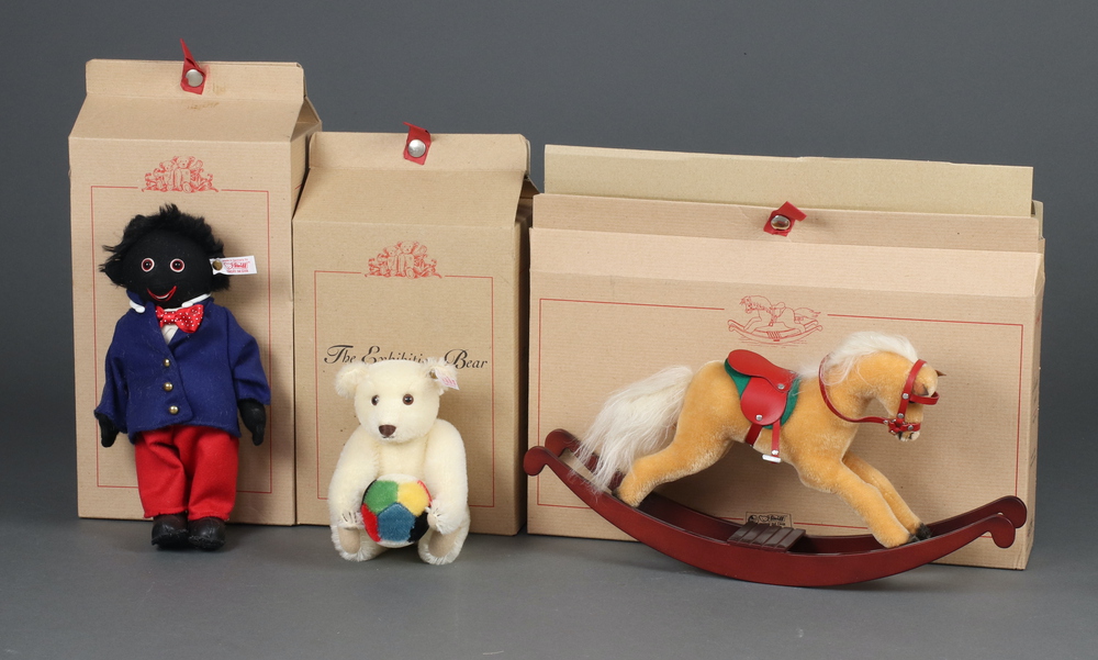 A Steiff limited edition Exhibition bear, white, 21cm no.1108 of 1500 ...