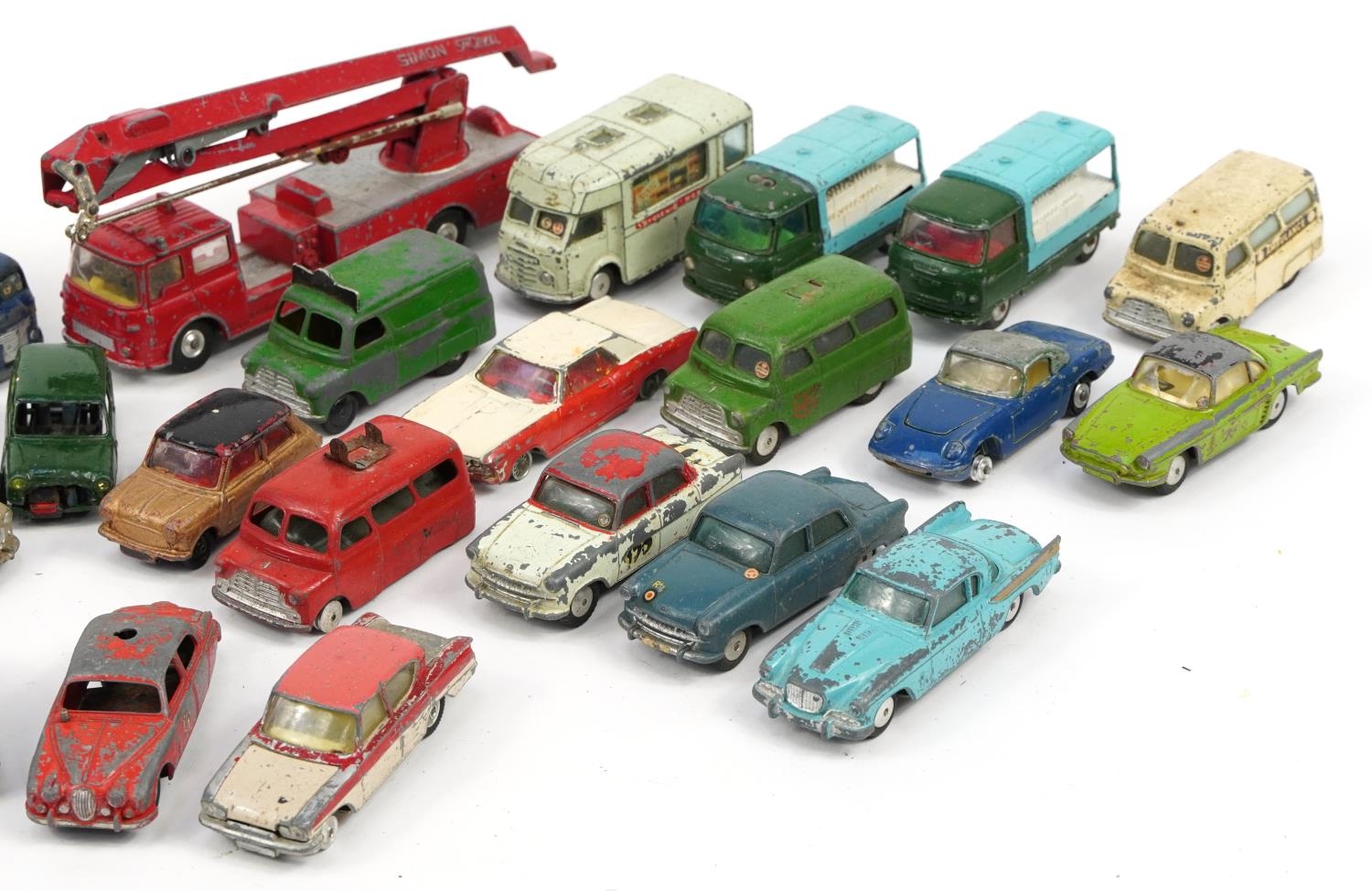 Vintage Corgi diecast vehicles including James Bond Aston Martin DB5 ...