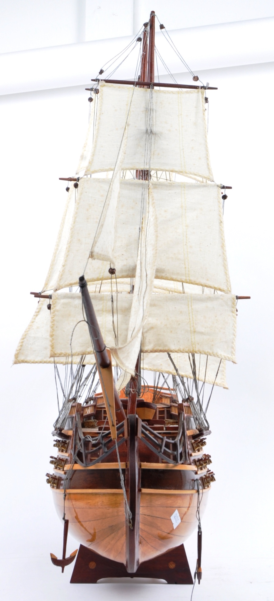 EARLY 20TH CENTURY HAND BUILT MODEL OF HMS VICTORY GALLEON - Auktionen ...