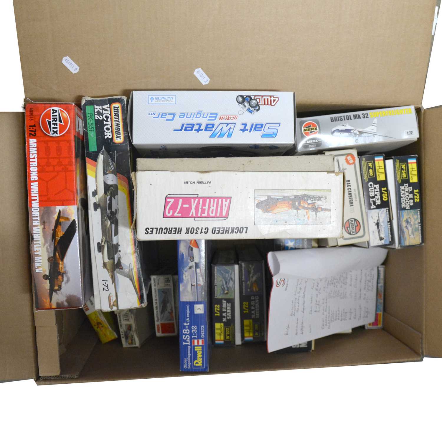 Twenty-two Airfix, Tamiya and other plastic aircraft model kits. Qty ...