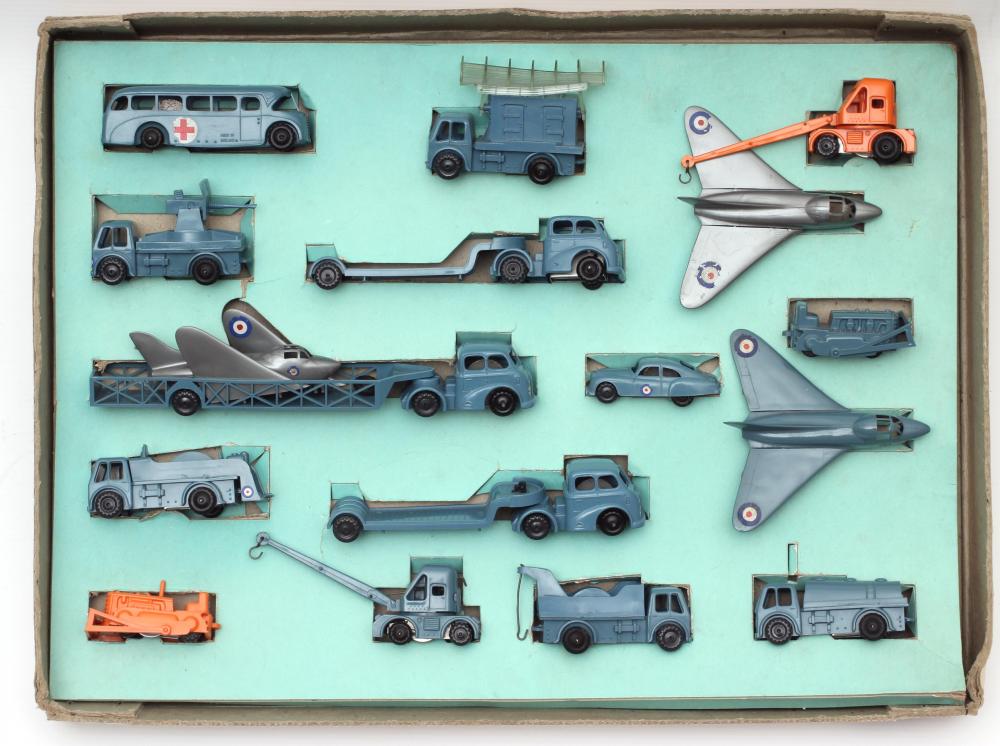 Triang Minic Push and Go R.A.F. Presentation Set with R.A.F. vehicles ...
