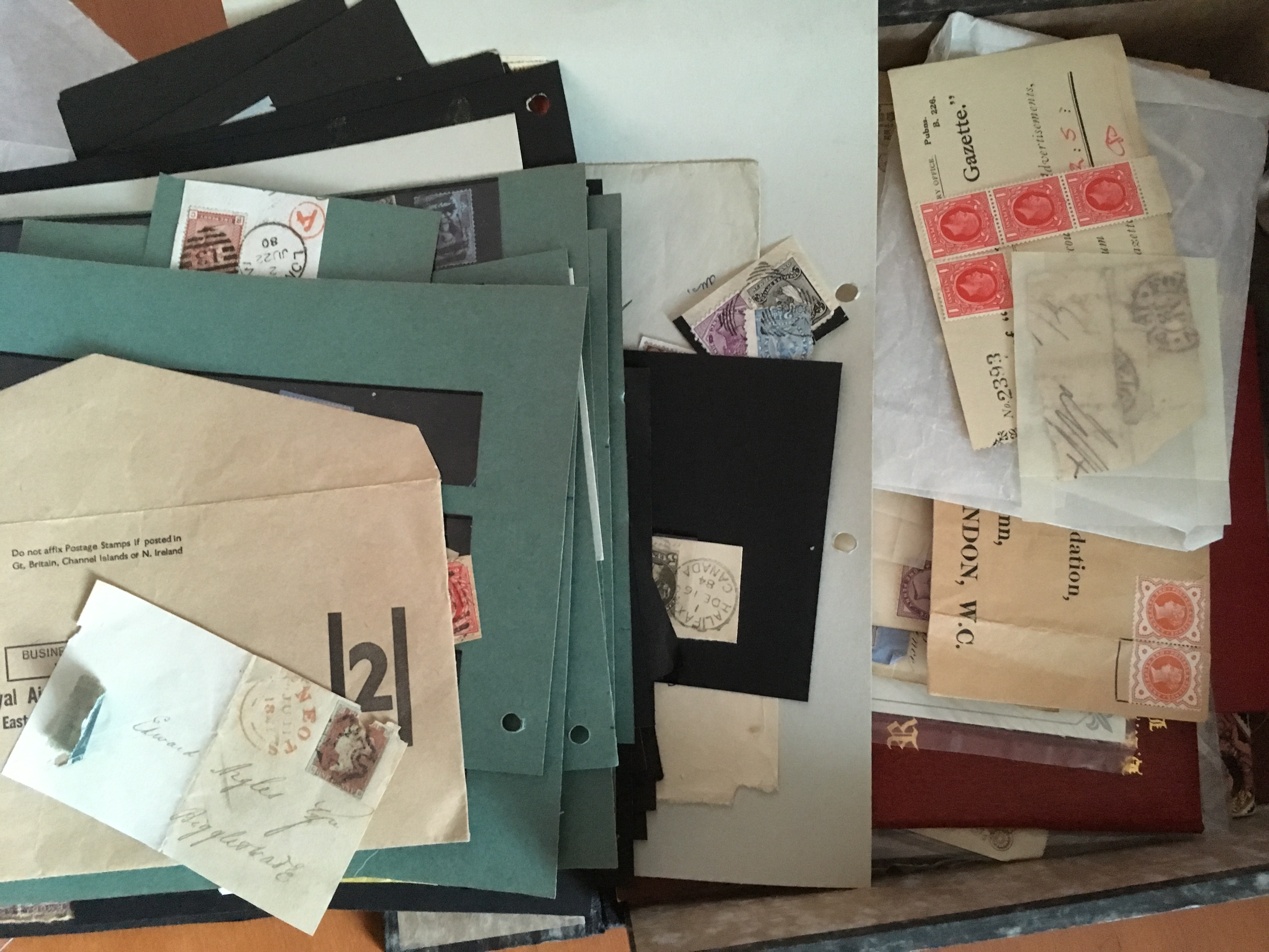 GB: BOX WITH VARIOUS LINE ENGRAVED 1d REDS, ½d BANTAMS, REVENUES, SOME ...