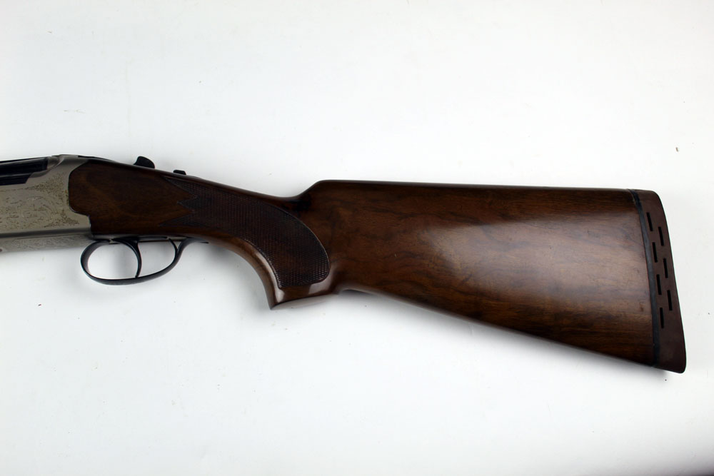 Lanber a 12 bore over/under shotgun, with 27" barrels, multi choke ...