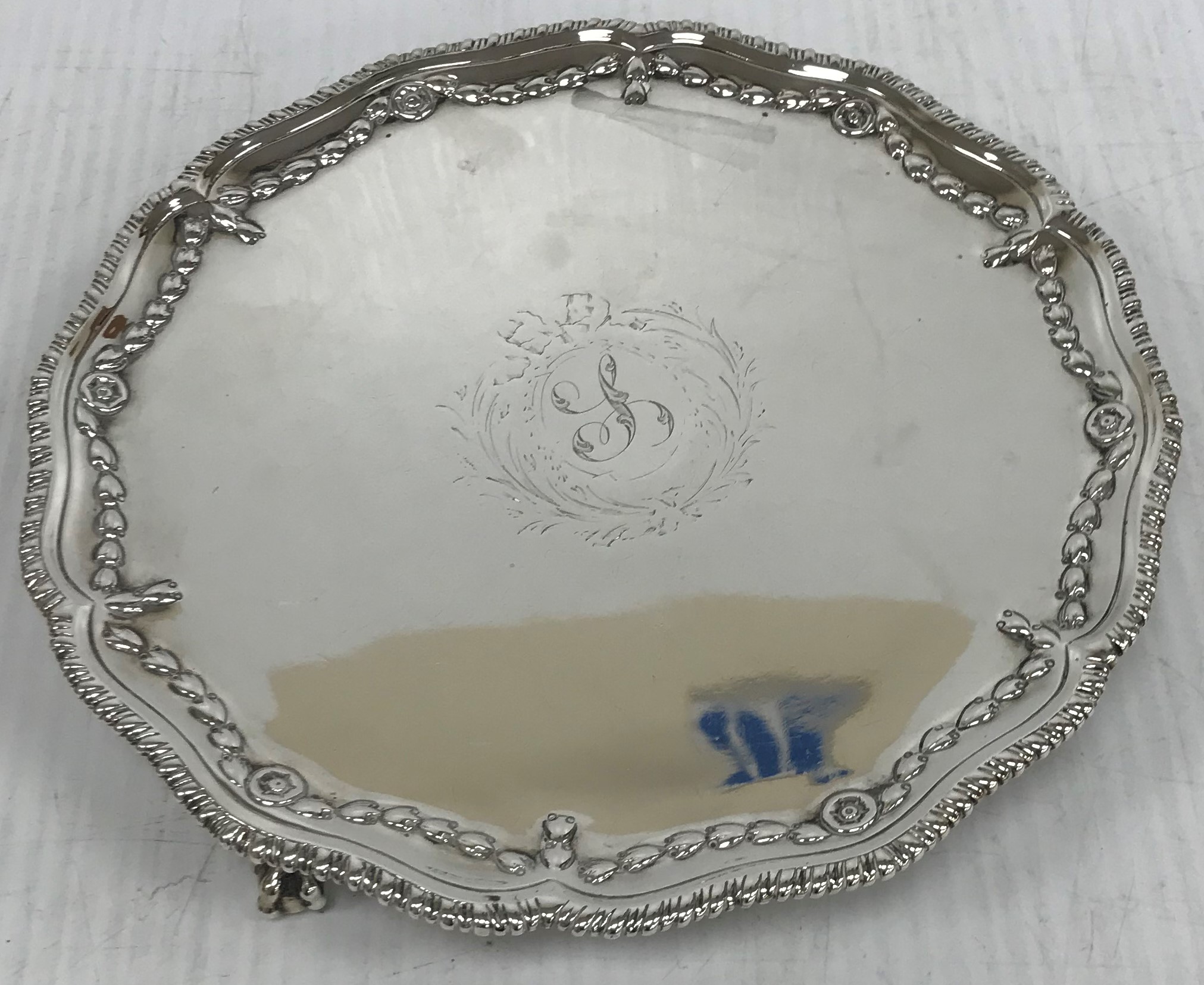A George III silver card tray (by Richard Rugg, London 1774), 20.5 cm ...