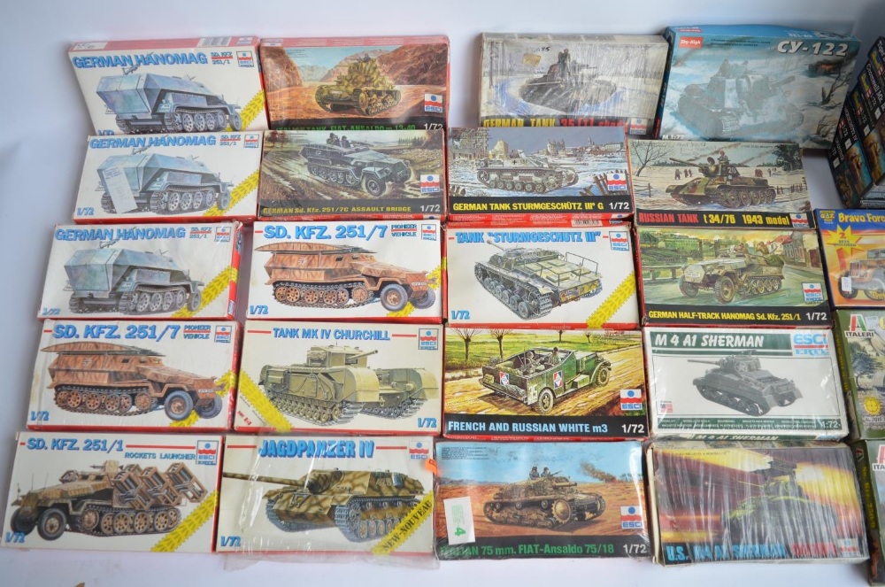Thirty two unbuilt 1/72 scale plastic armour model kits to include Esci ...